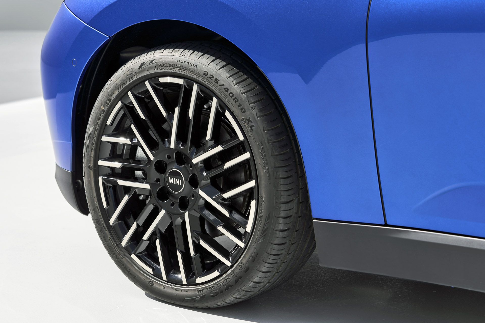 2025 Mini gets a total rework, including new EV models - Reviews | Driving