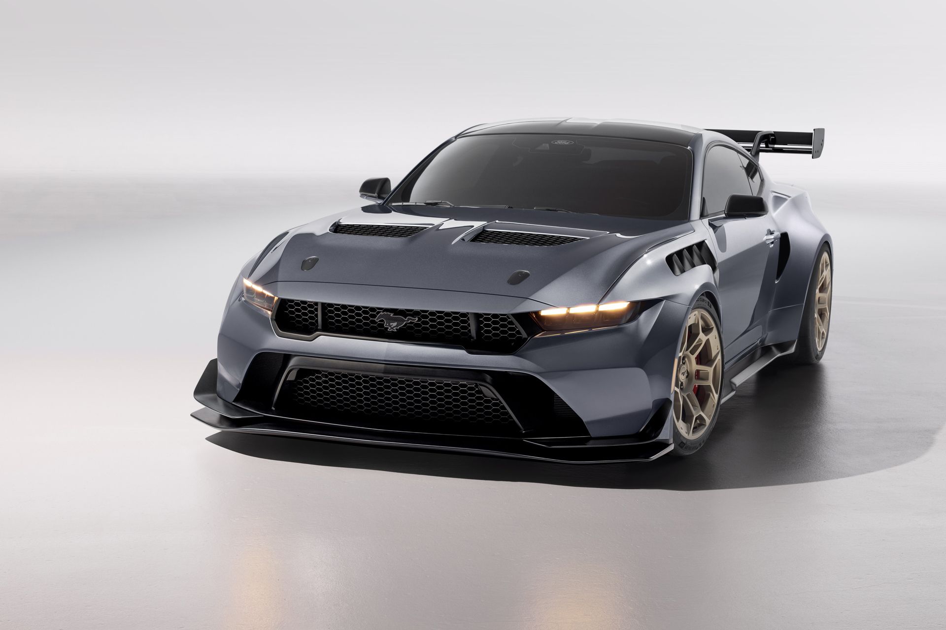 Canadian-built 2025 Ford Mustang GTD boasts 815 hp, 325-km/h top speed ...