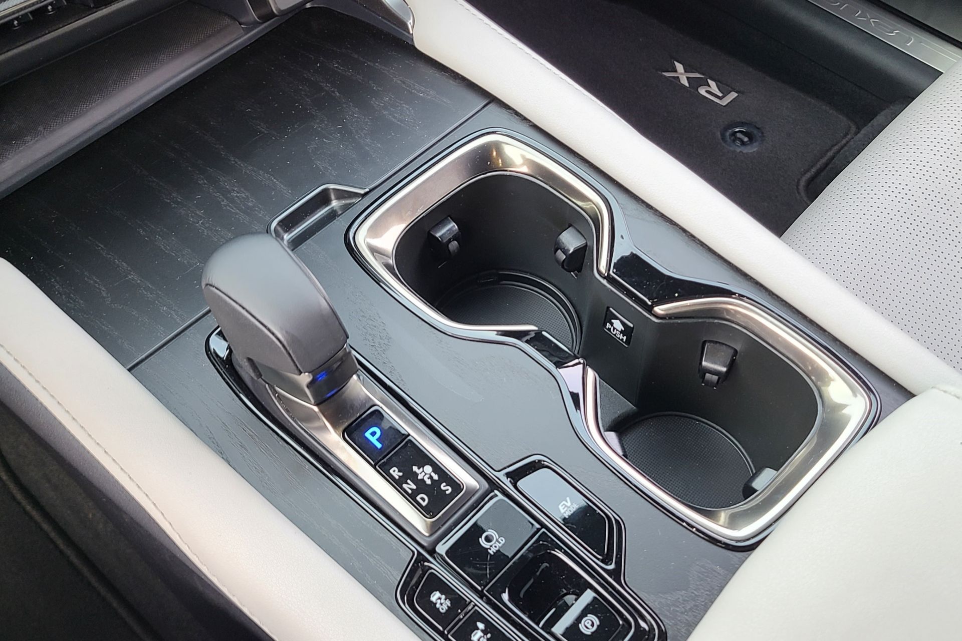 Lexus NX 350h vs Lexus RX 350h: Which model and trim should you buy ...