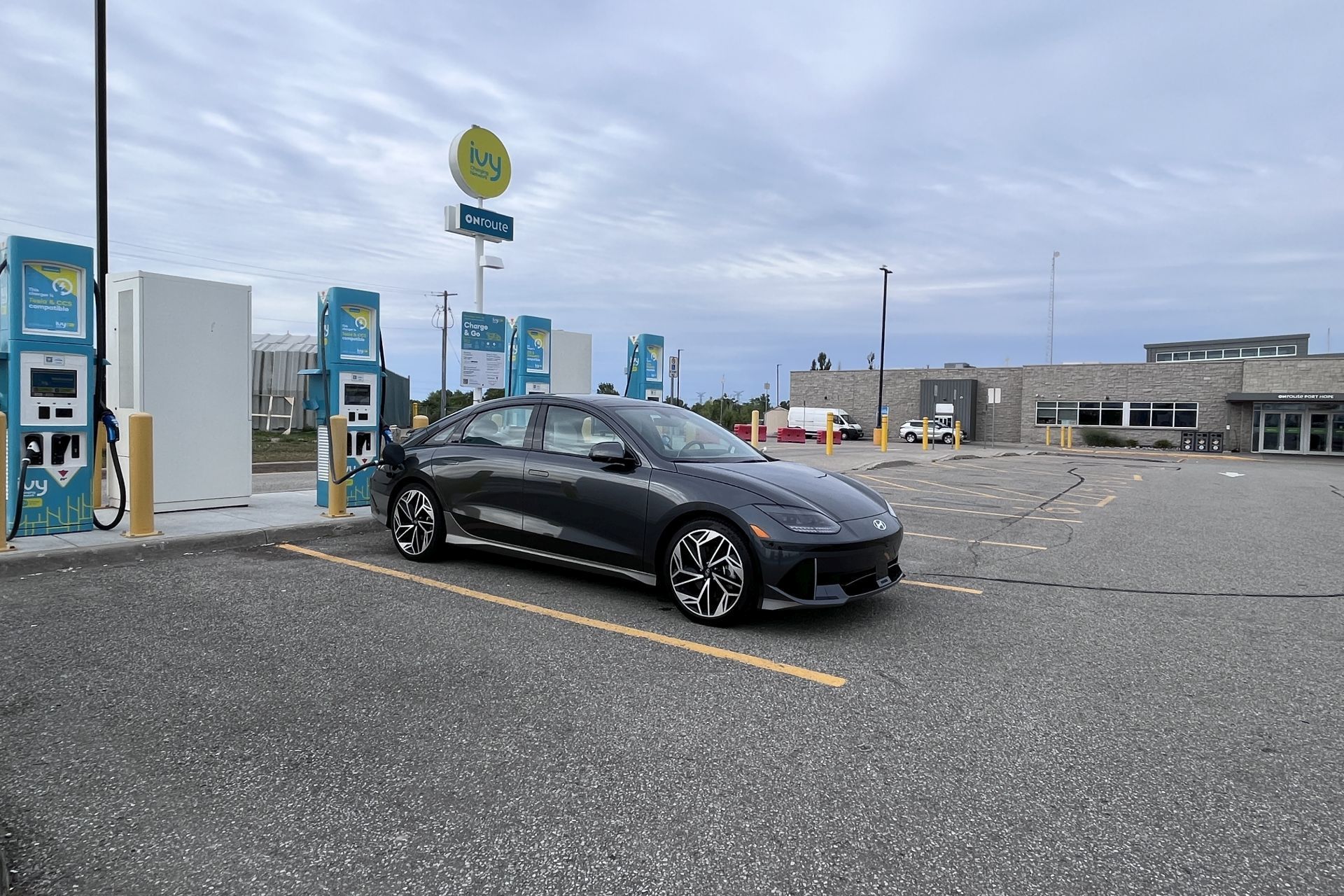 2023 Hyundai Ioniq 6 | EV Road Trip to Montreal and Southern Quebec ...