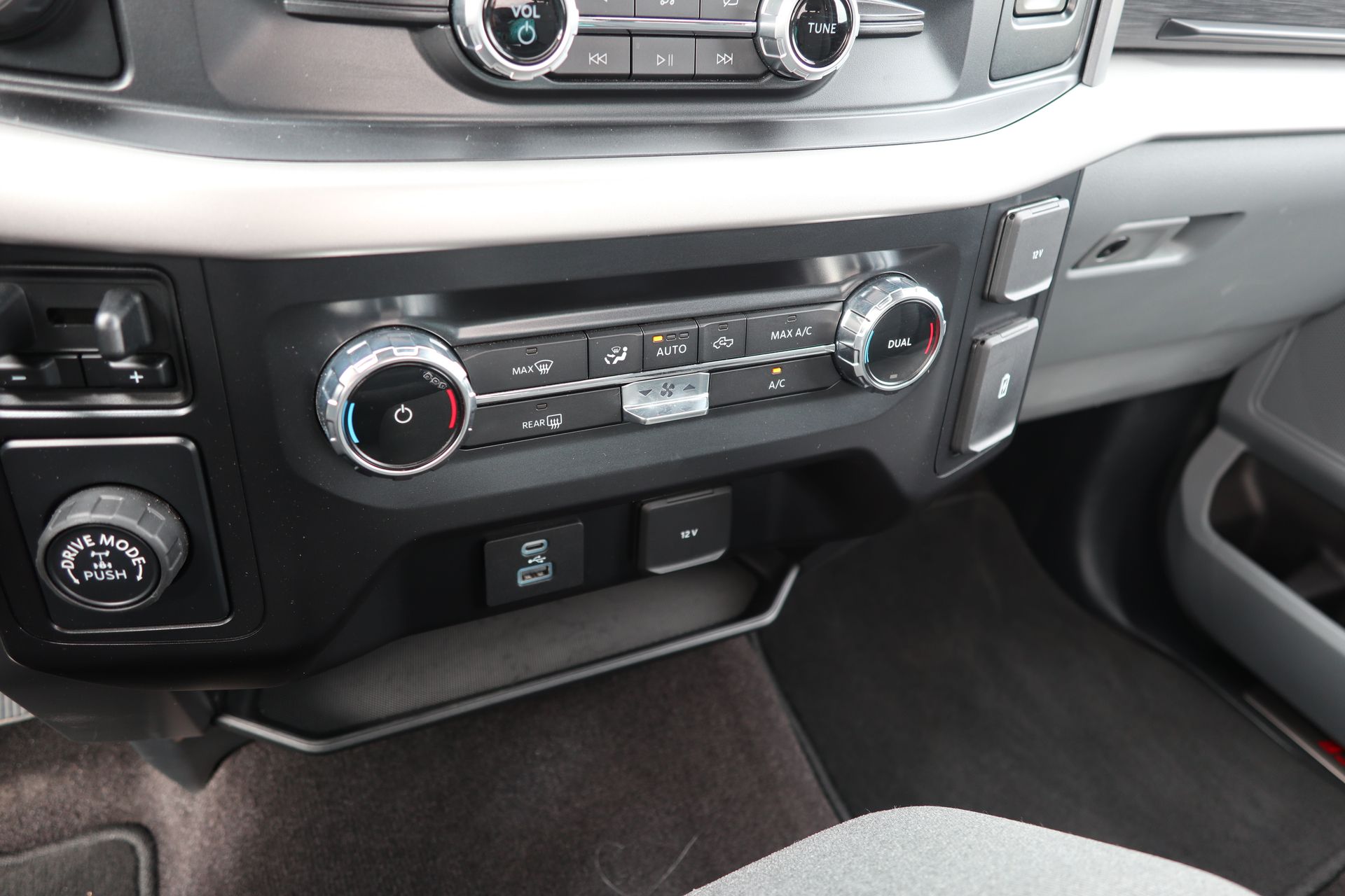 Ford F-150 FP700 gets 700 horsepower bolted right in - Reviews | Driving