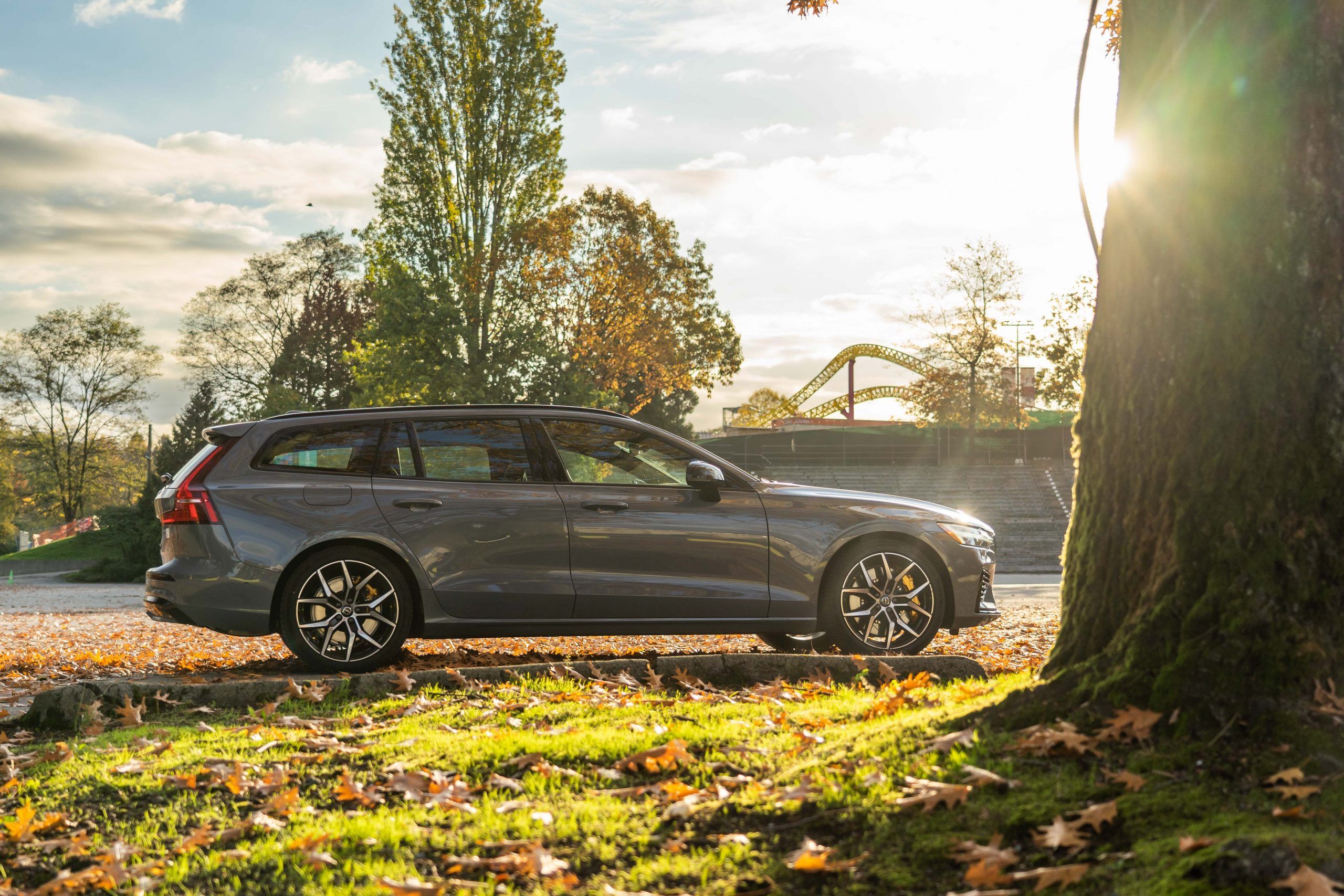 2024 Volvo V60 T8 eAWD Polestar Engineered PHEV SUV Review - Reviews ...