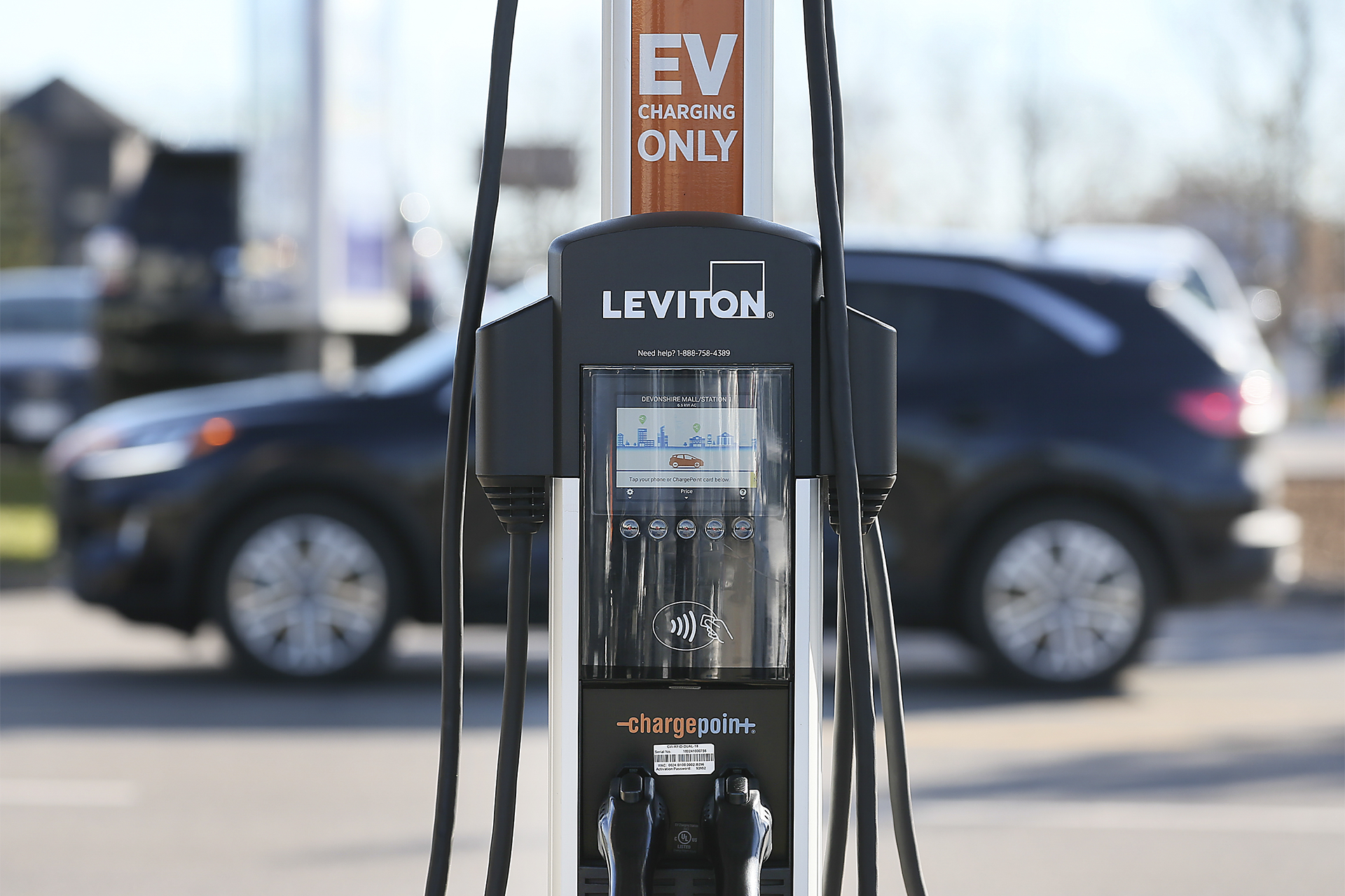 Ontario's EV charging network to expand to smaller communities | Driving