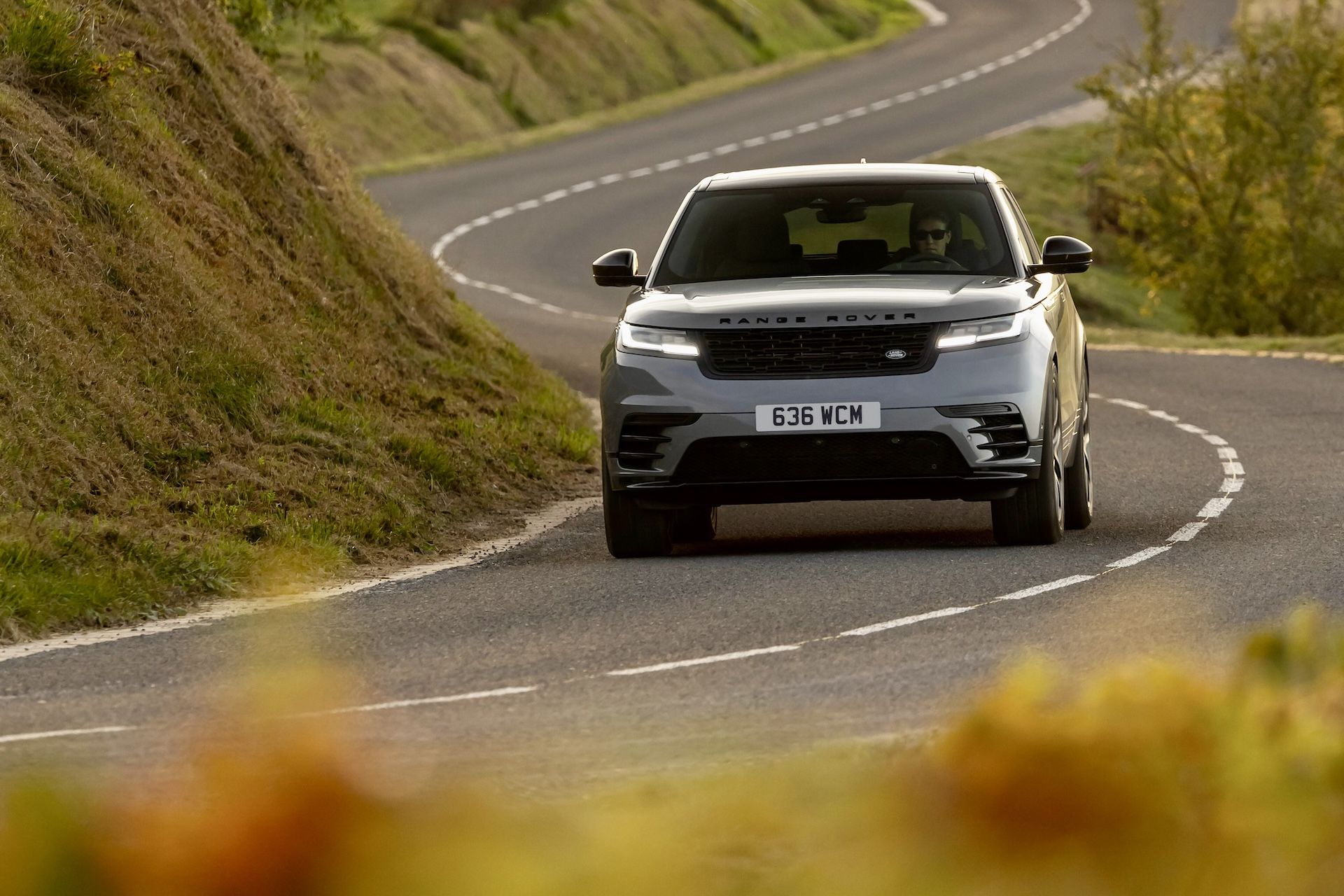 2024 Range Rover Velar drives more like a large sedan than large SUV ...