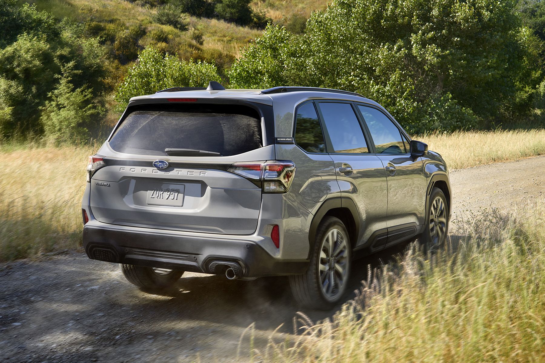 2025 Subaru Forester puts that boxy look in the rearview mirror | Driving