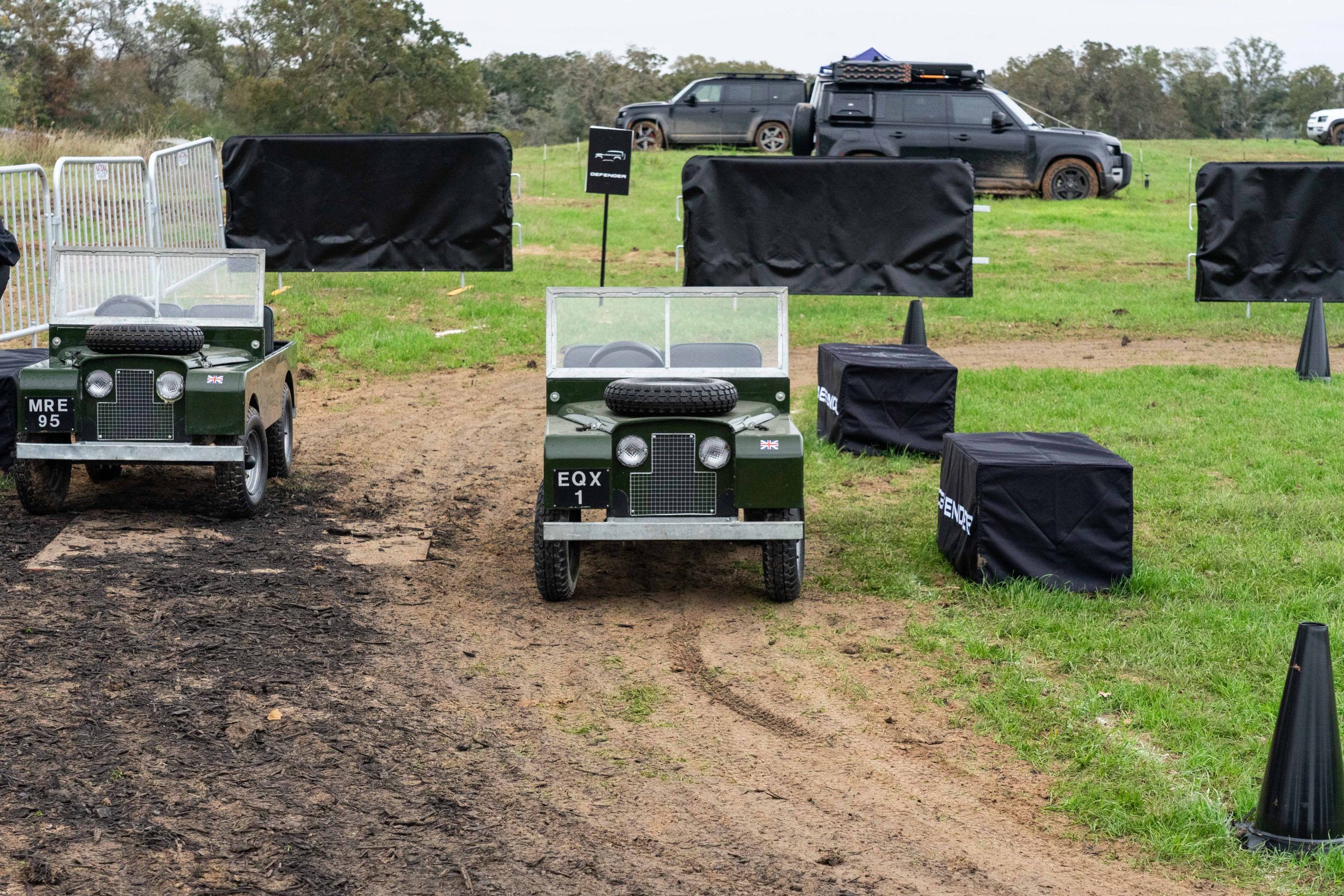 How 'Mr. Land Rover' helps preserve the vintage Defender | Driving