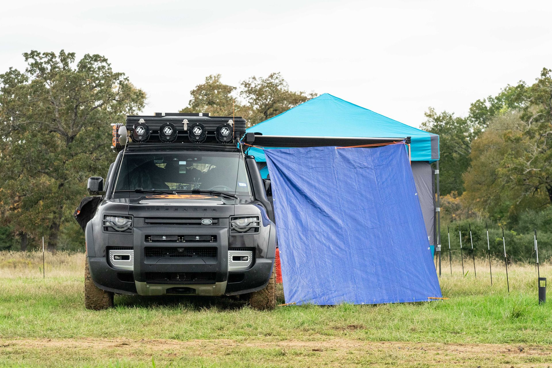 Land Rover's most off-road-y model celebrated at Destination Defender ...