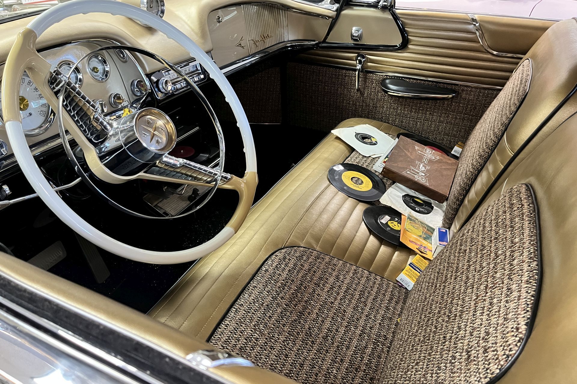 Canada's top classic-car collection is hiding in remote Newfoundland ...