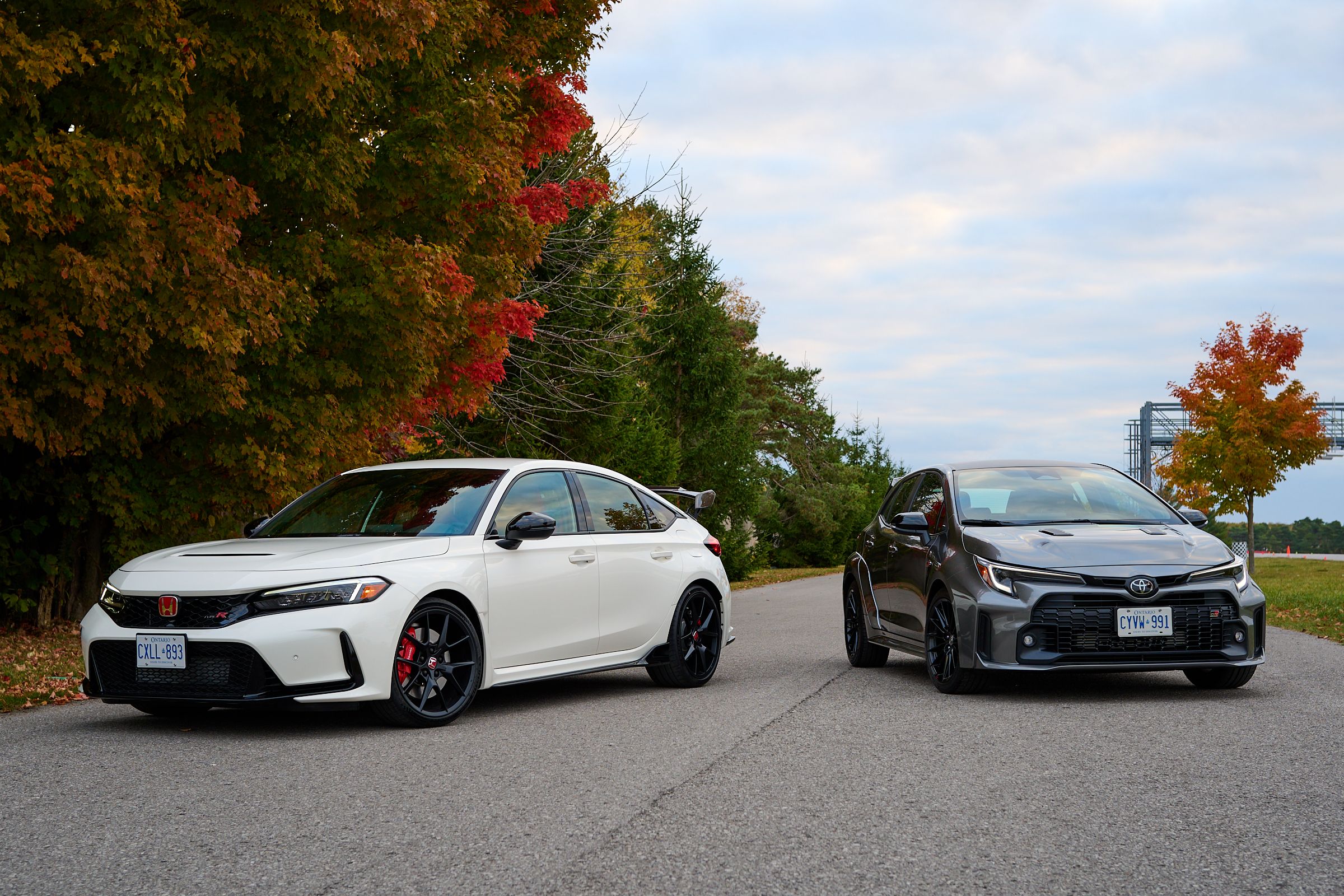 Toyota GR Corolla vs Honda Civic Type R - Reviews | Driving