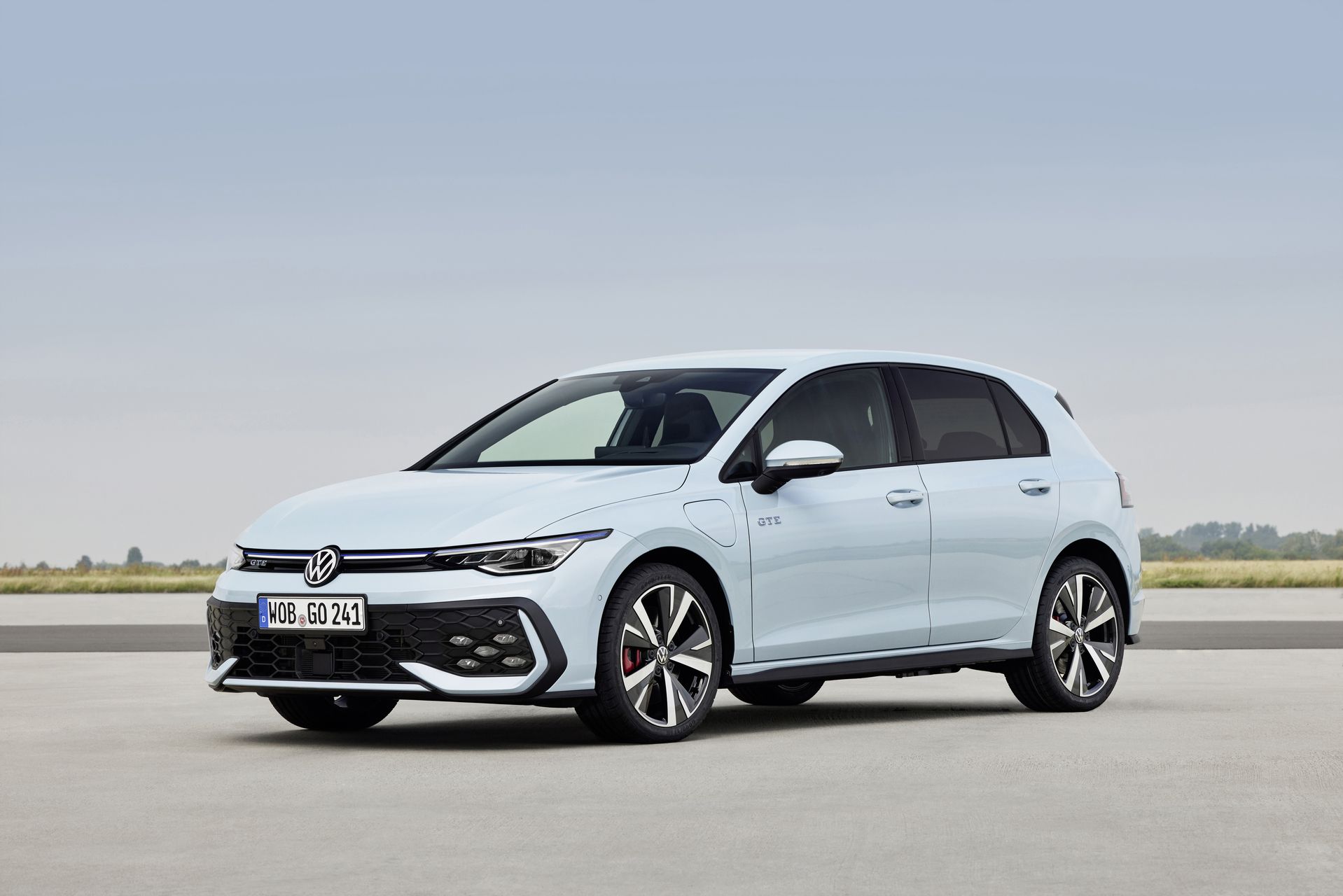 Volkswagen unveils refreshed Golf for 2025 - Reviews | Driving