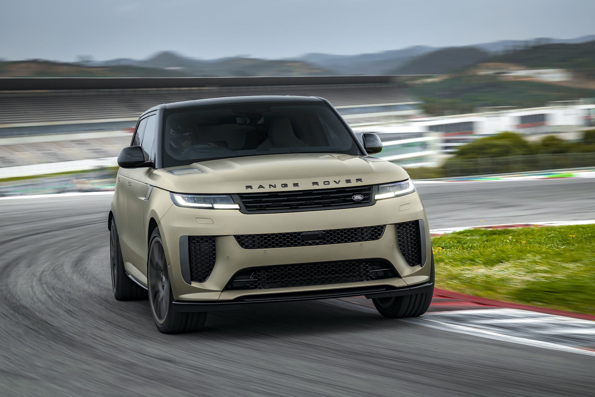 2024 Range Rover Sport SV is a track-worthy, off-road capable SUV ...