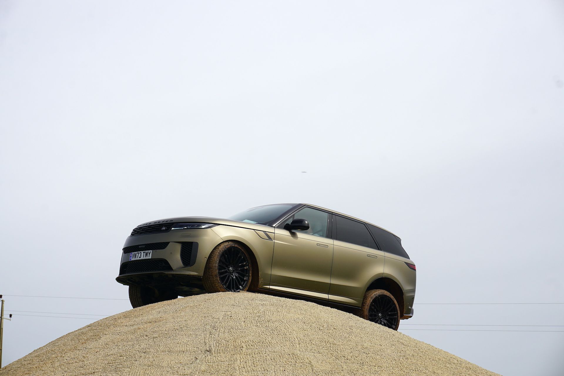 2024 Range Rover Sport SV is a track-worthy, off-road capable SUV ...