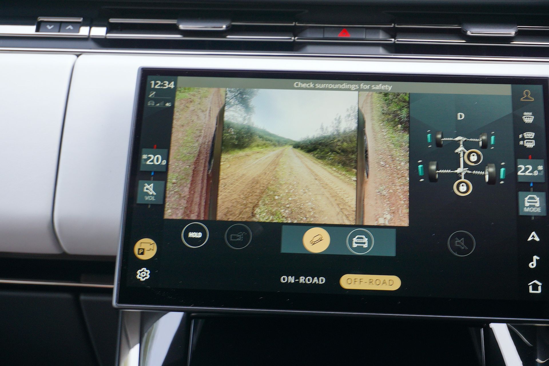 2024 Range Rover Sport SV is a track-worthy, off-road capable SUV ...