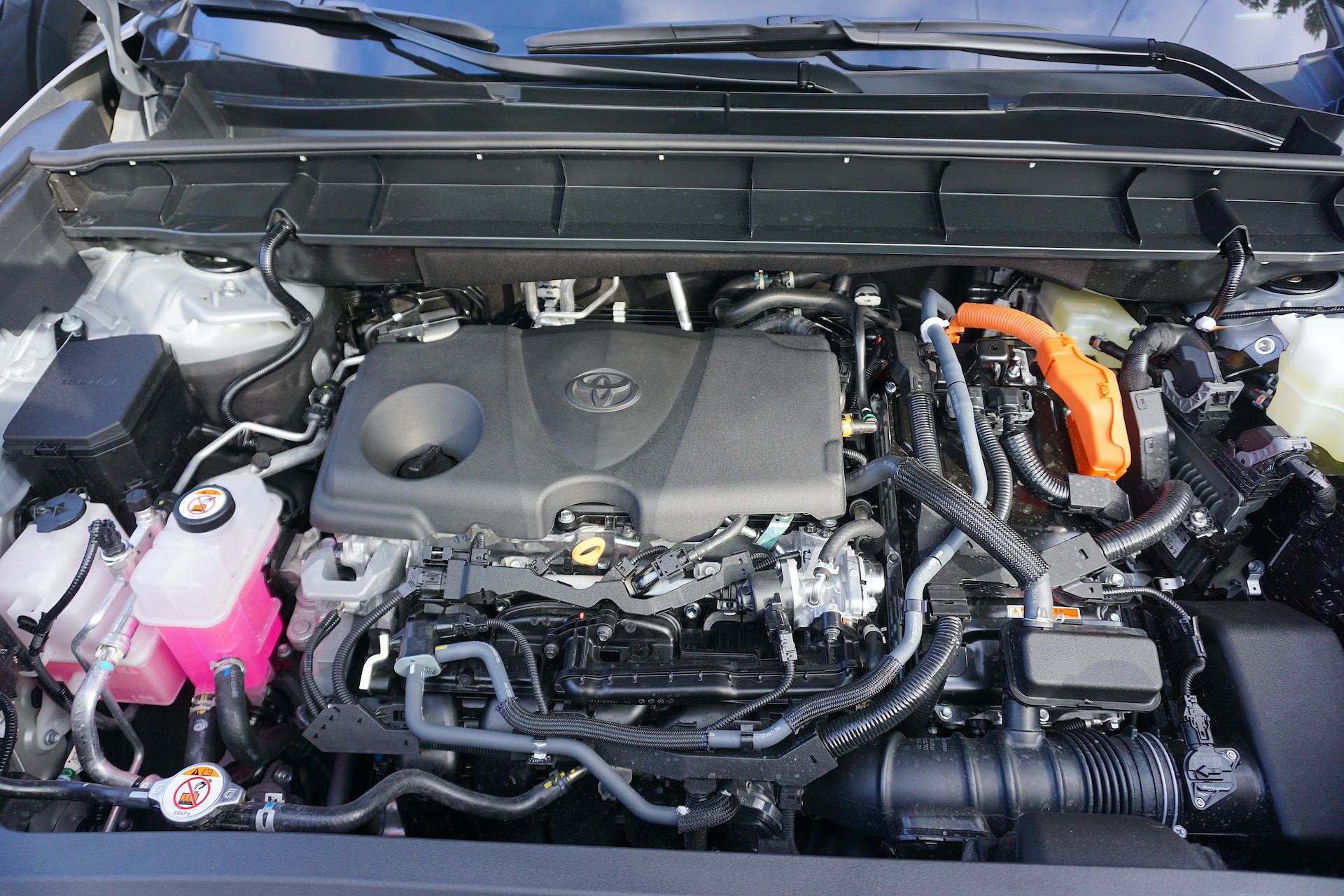 2024 Toyota Highlander Hybrid | SUV Review - Reviews | Driving