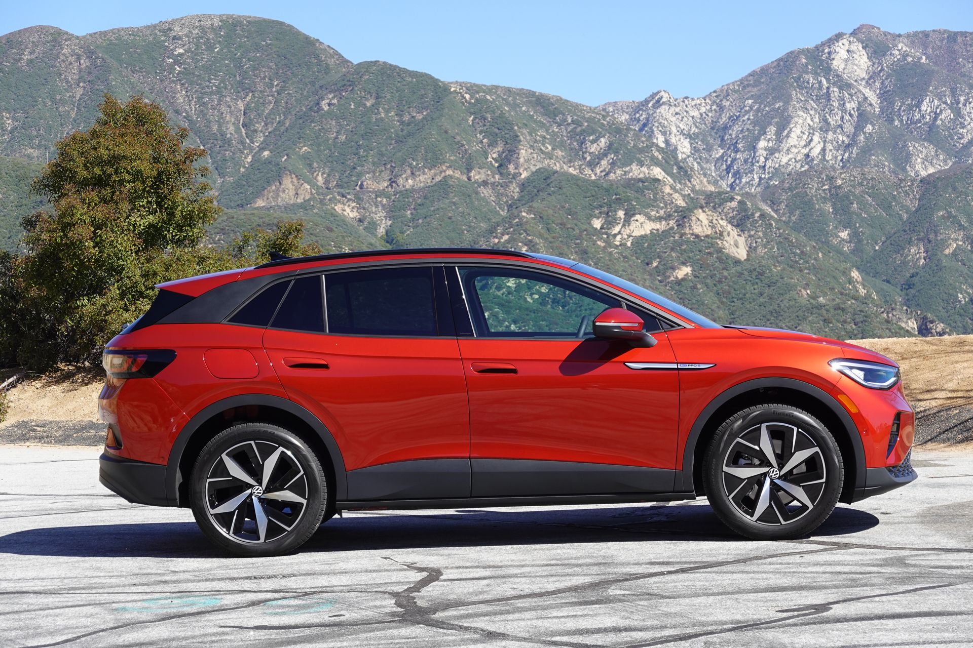 2024 VW ID.4 Review - Reviews | Driving