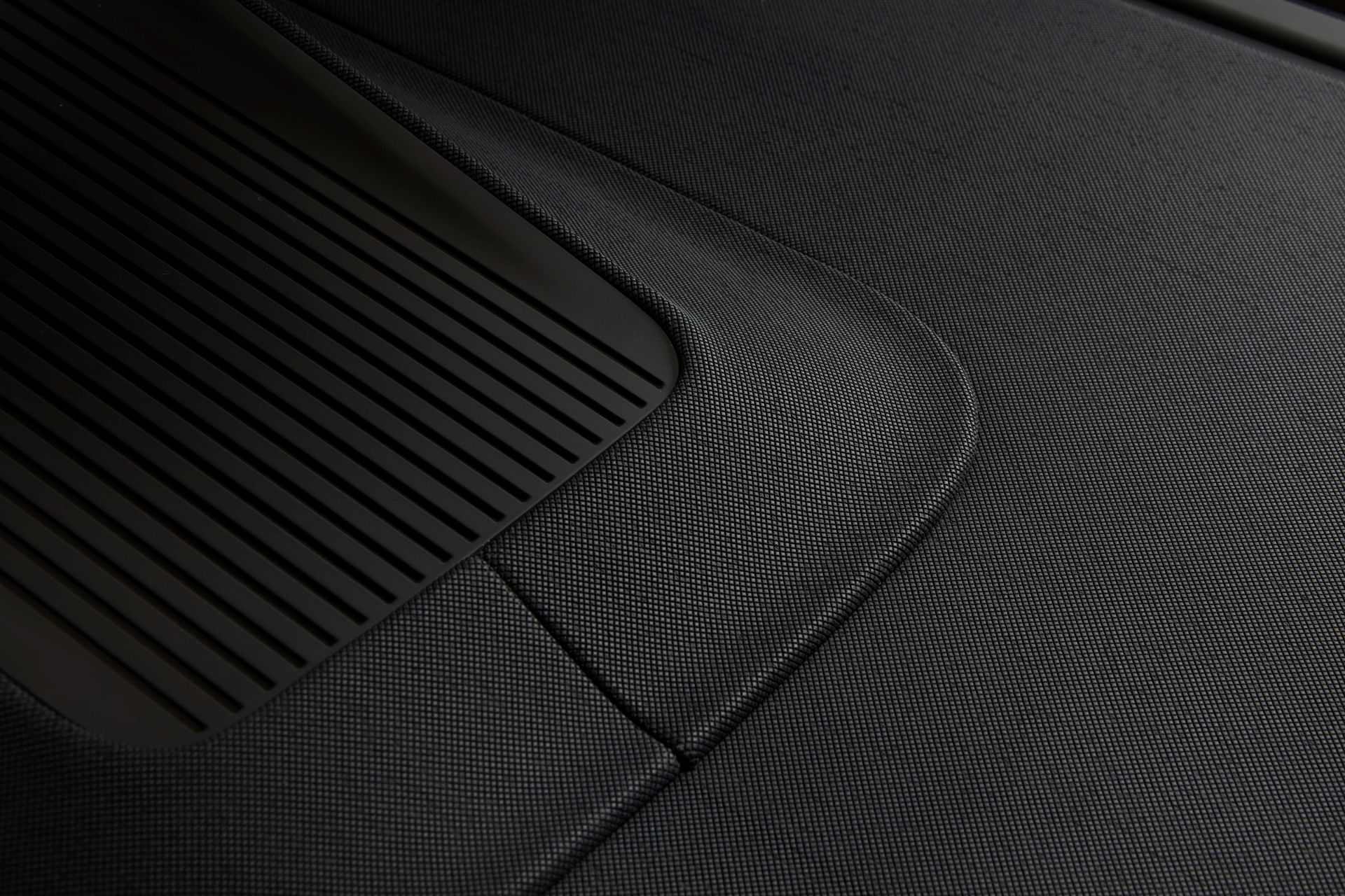 Chrysler says Halcyon EV could cross country without plugging in | Driving