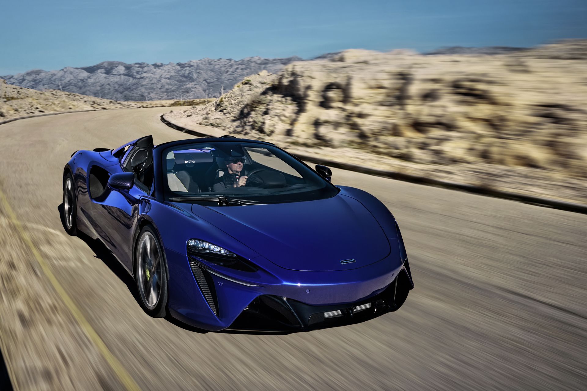 McLaren Cars and SUVs: Reviews, Pricing and Specs