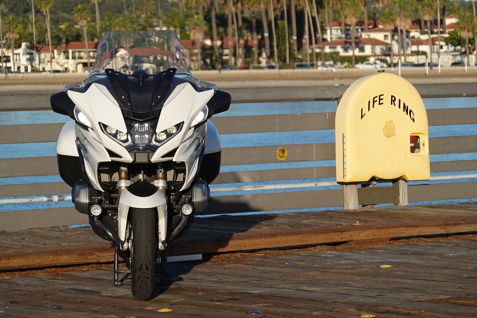 2024 BMW R1250 RT | Motorcycle Review - Reviews | Driving