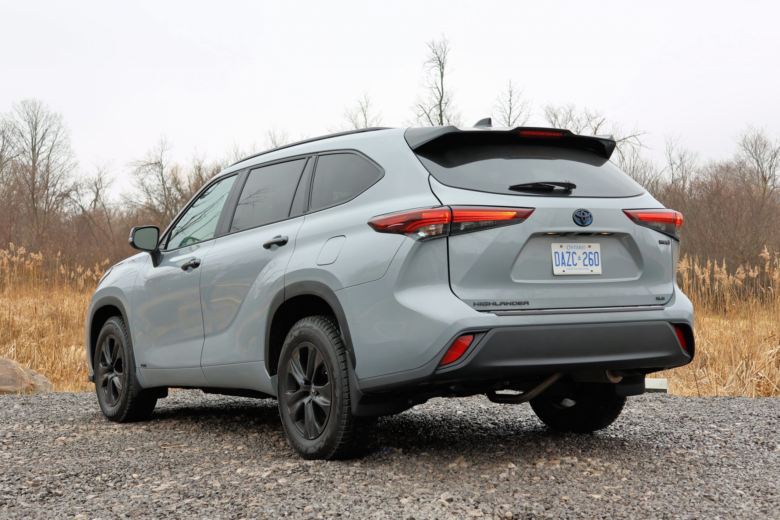 2024 Toyota Highlander Hybrid Review - Reviews | Driving