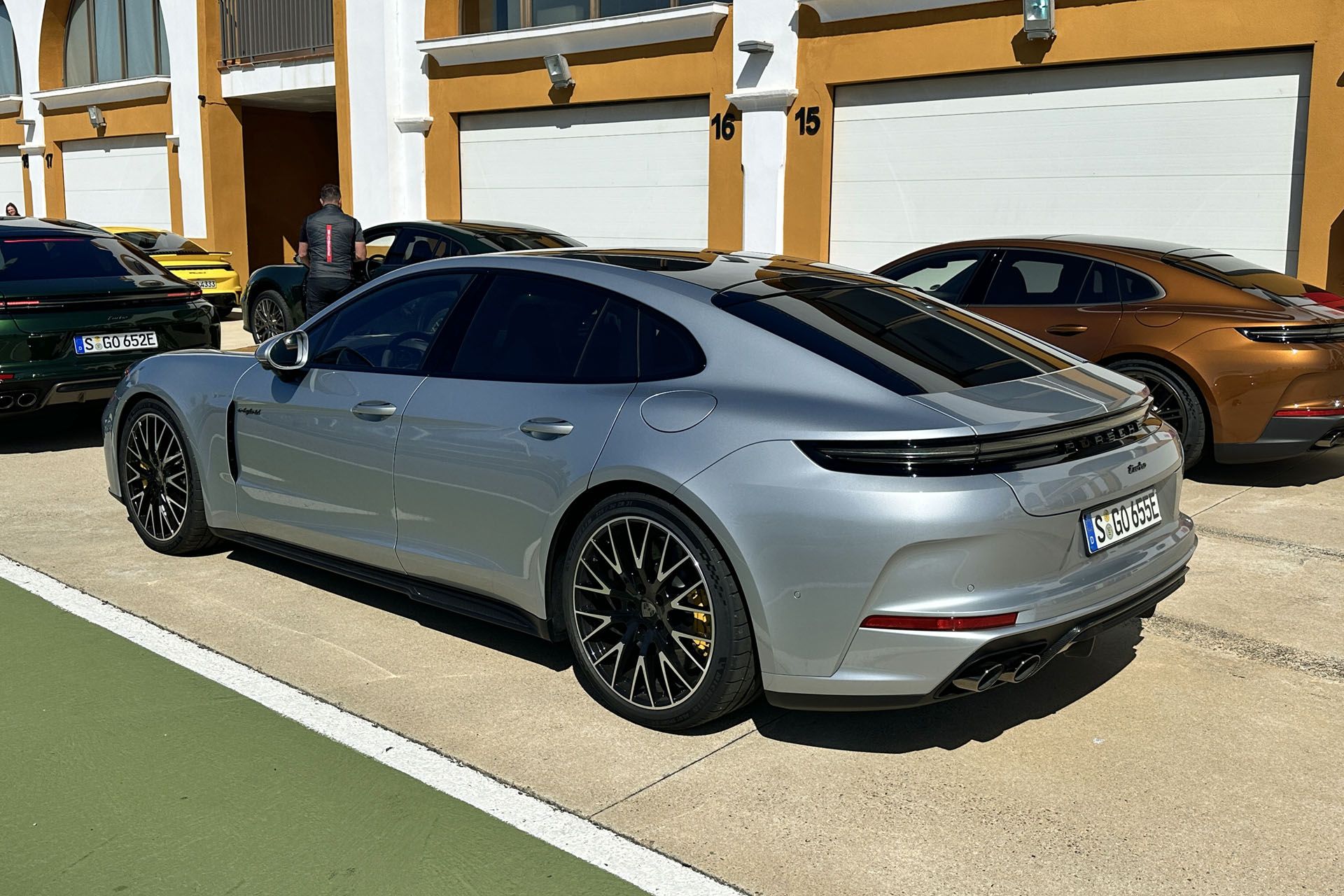2024 Porsche Panamera's new active suspension defies rough roads - Reviews | Driving