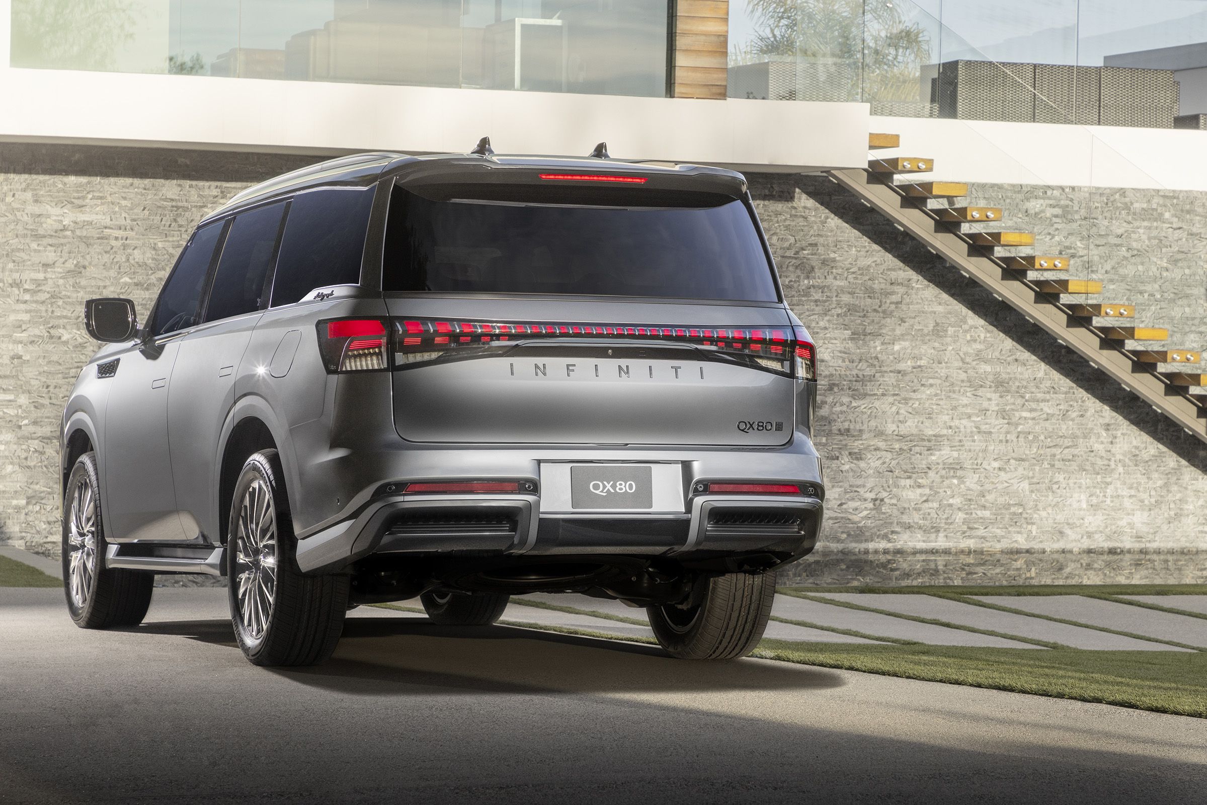 2025 Infiniti QX80 elevates luxury with heated, massaging rear rows ...