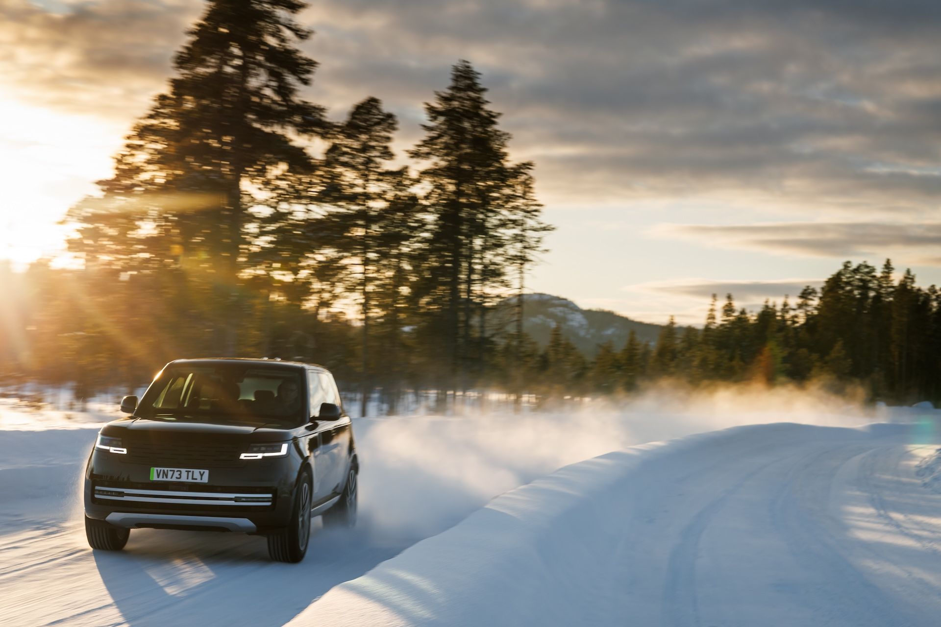 Electric Range Rover prototypes tested, new traction control system ...