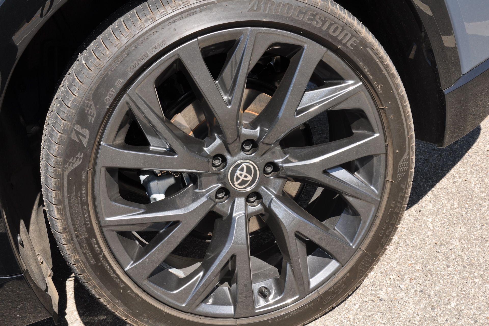 2025 Toyota Crown Signia Review - Reviews | Driving