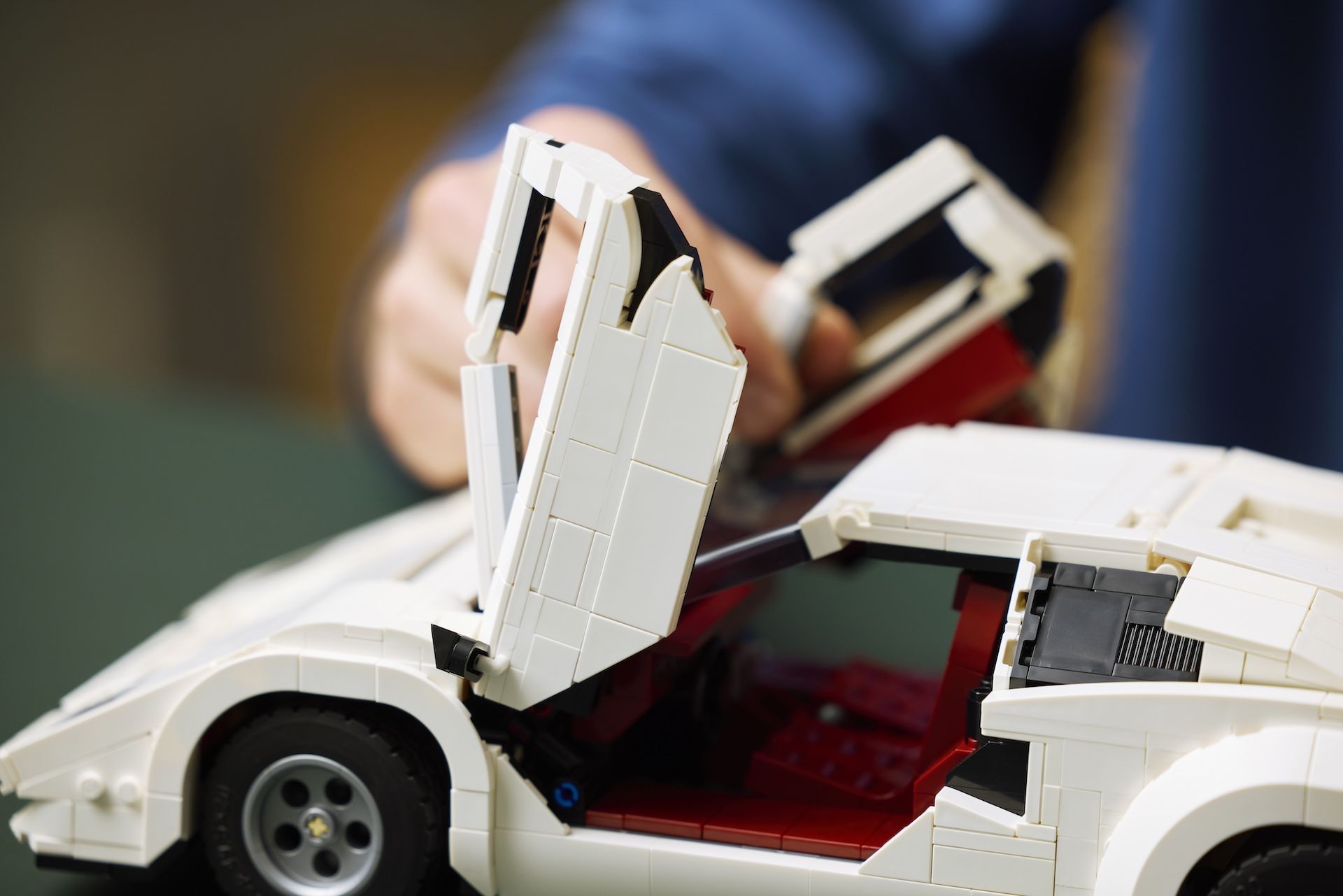 LEGO adds Ferrari F40, Lamborghini Countach to its catalogue | Driving