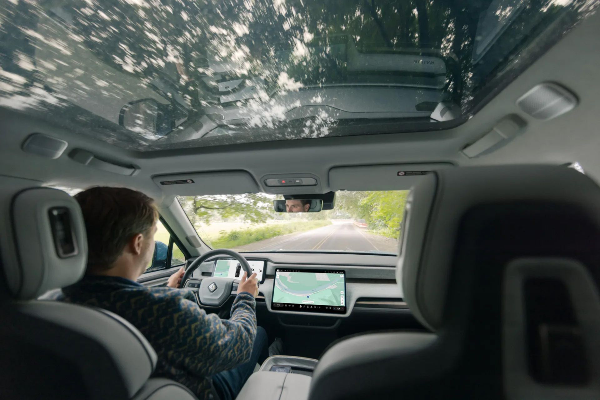 Rivian R1S, R1T revamped for 2025, peaks at 1,025 horsepower | Driving