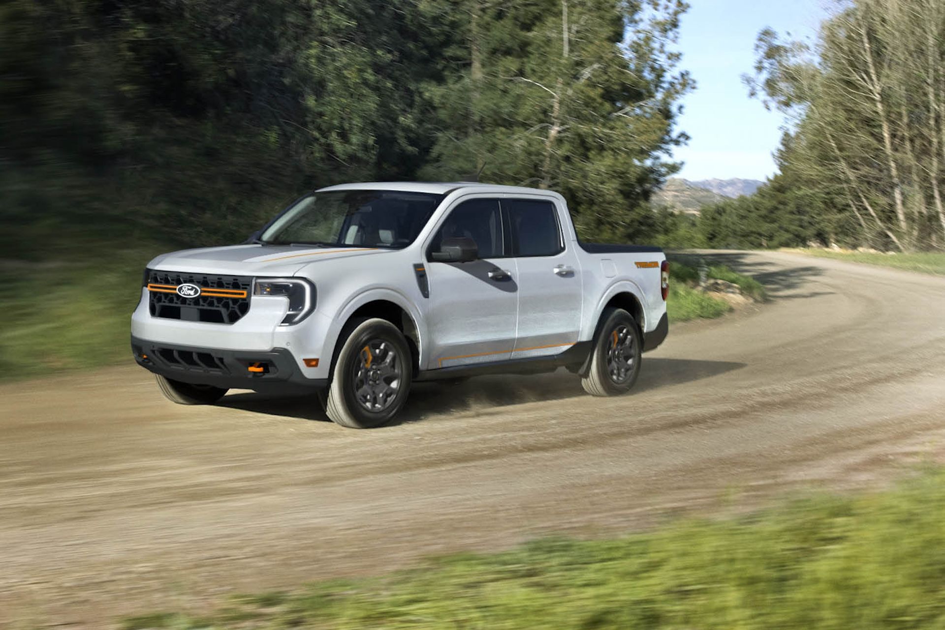 Le Ford Maverick Hybrid 2025 offre – enfin! – la traction intégrale ...