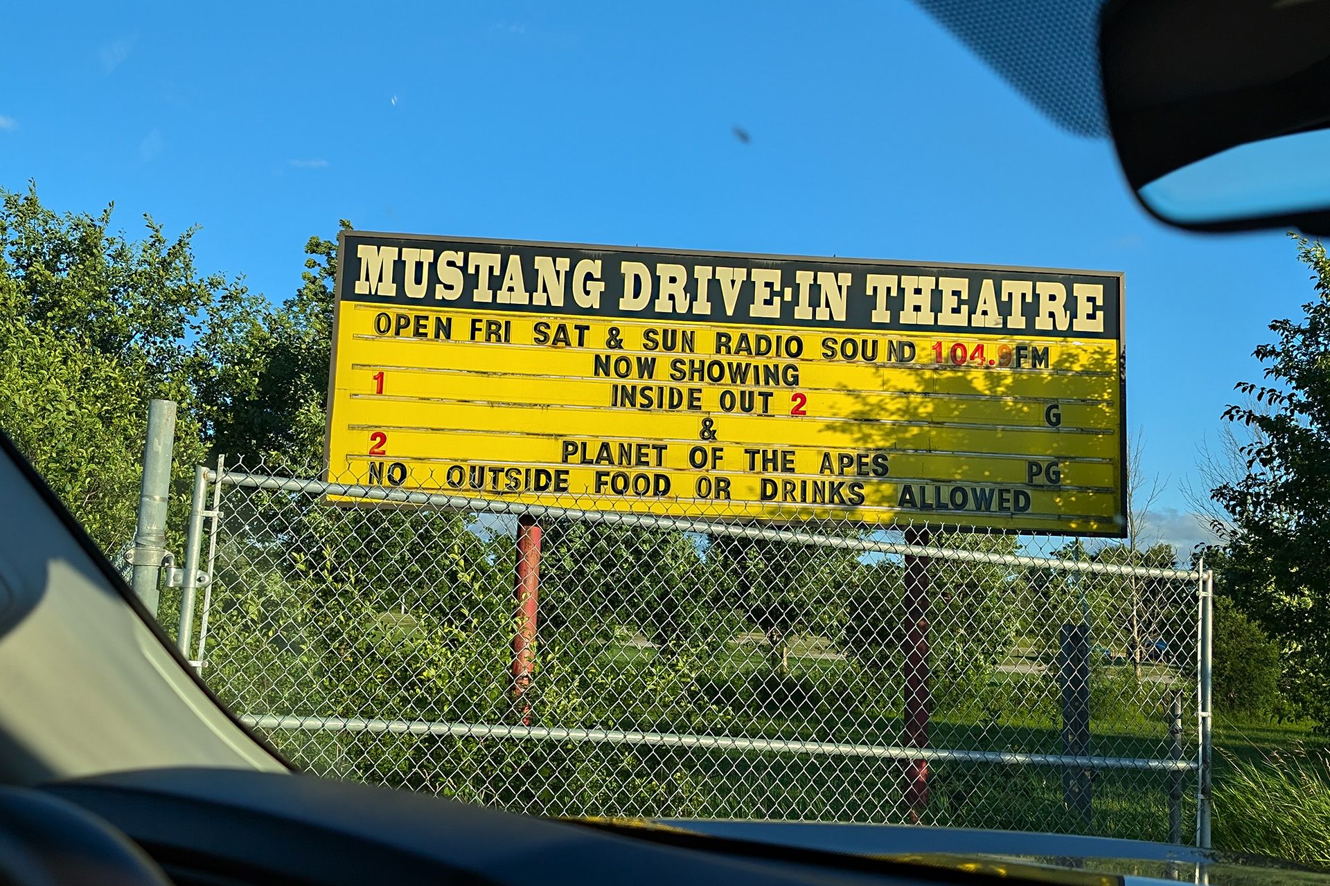 Drive-In Movie Theatres in Ontario: What to bring to the drive-in | Driving