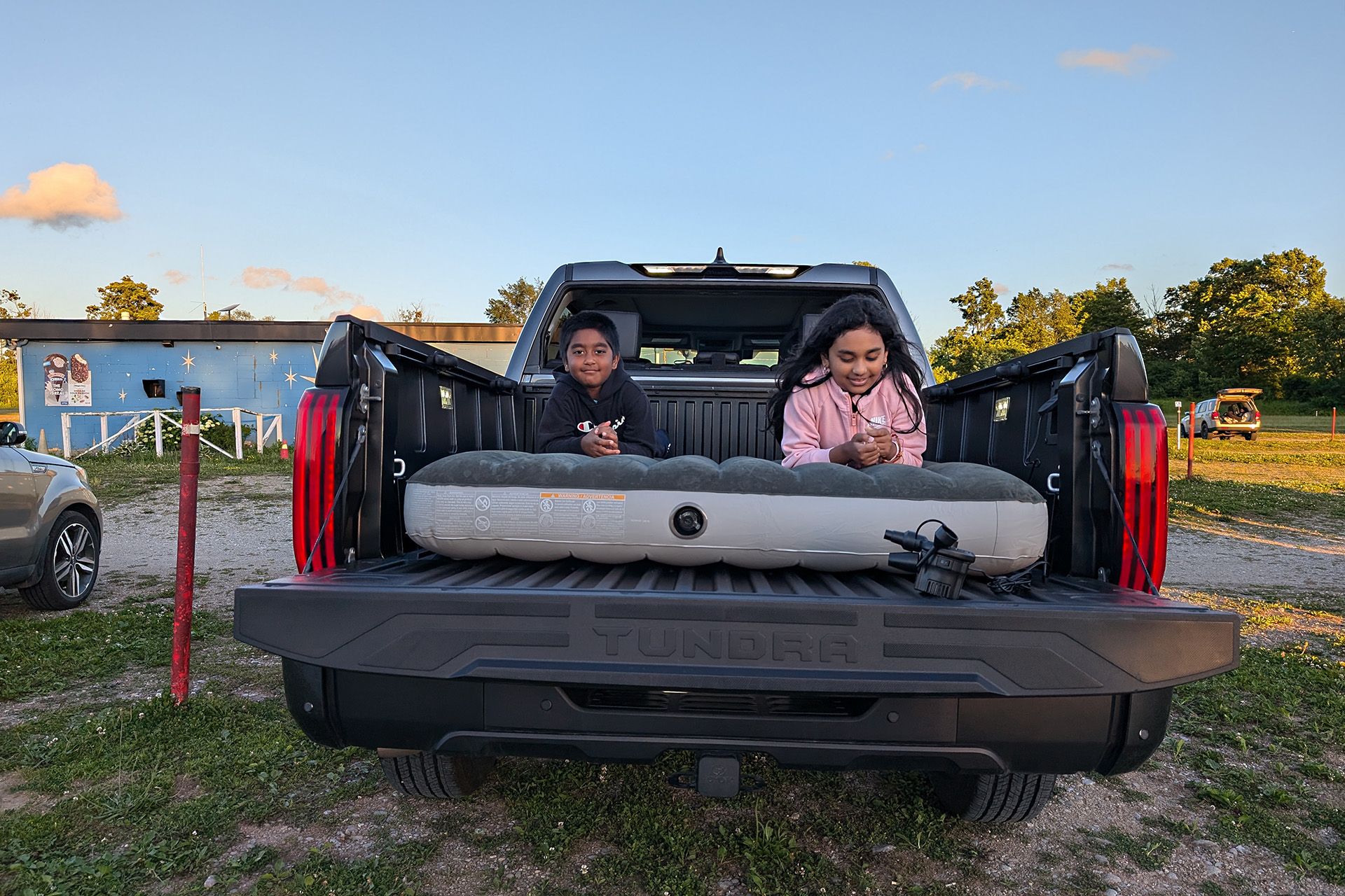 Drive-In Movie Theatres in Ontario: What to bring to the drive-in | Driving