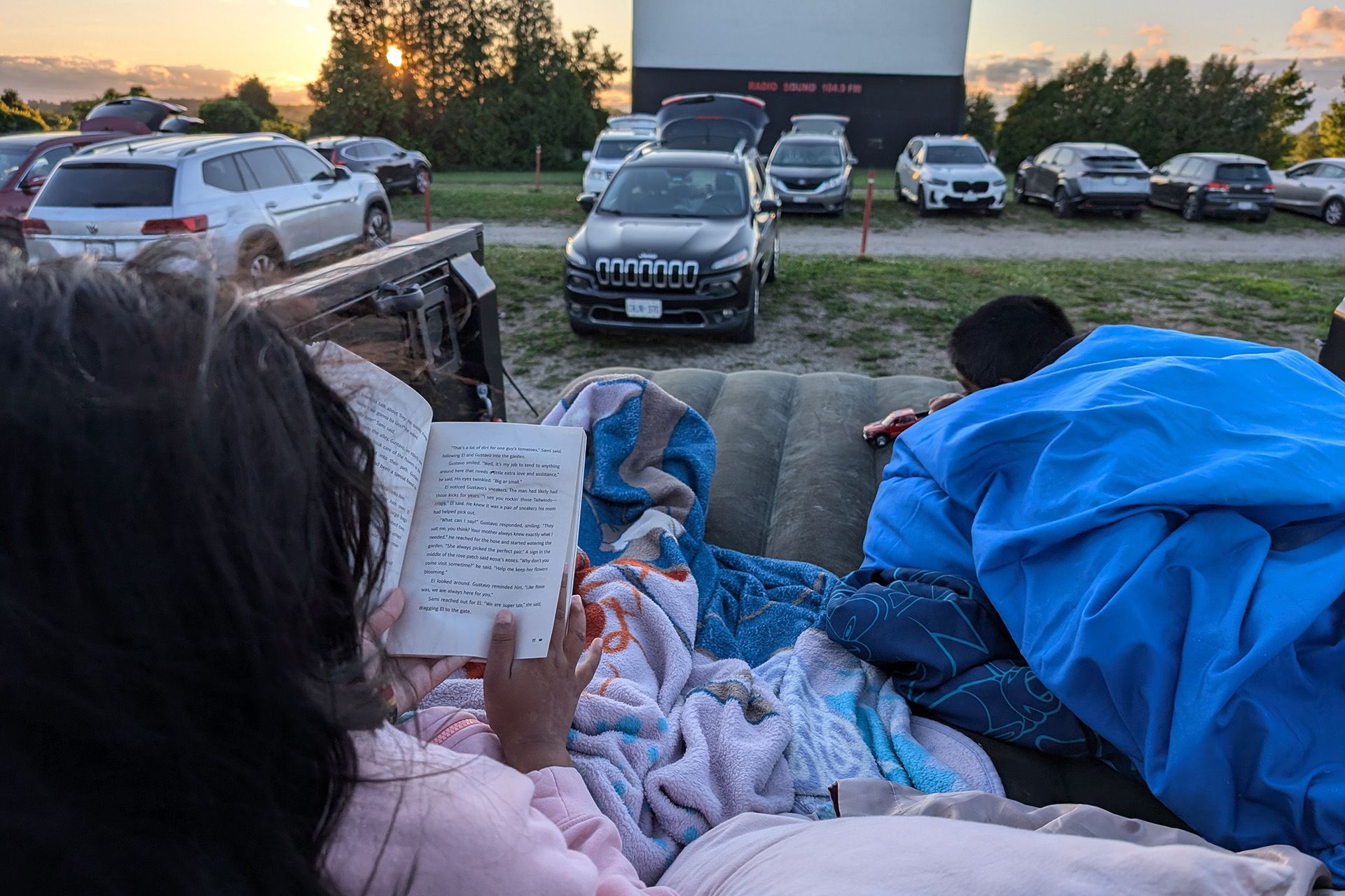 Drive-In Movie Theatres in Ontario: What to bring to the drive-in | Driving