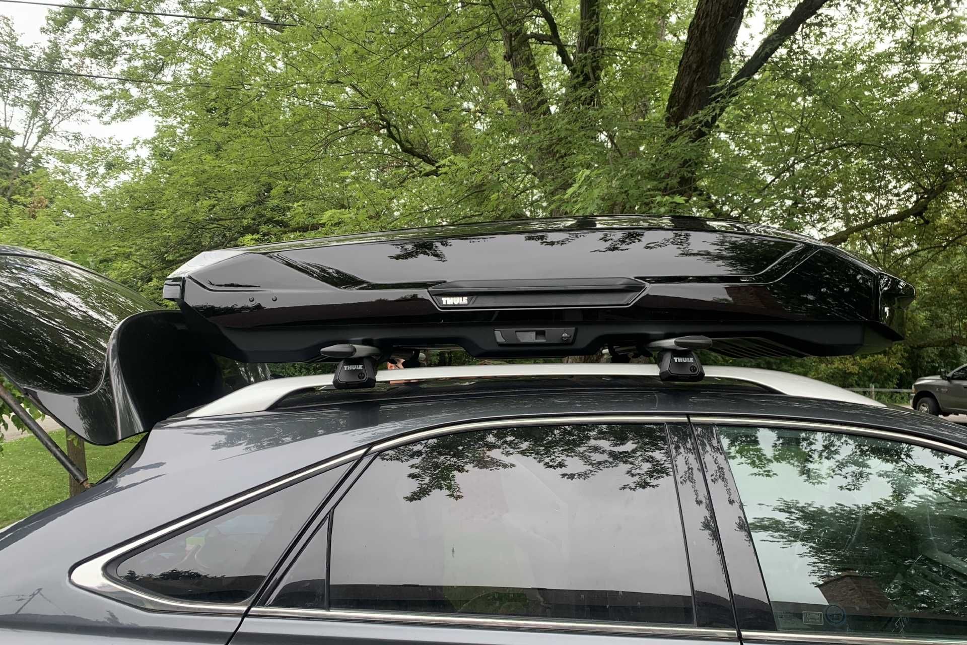 Thule Roof Box Motion 3 XL Review: Game-changer for family adventures ...