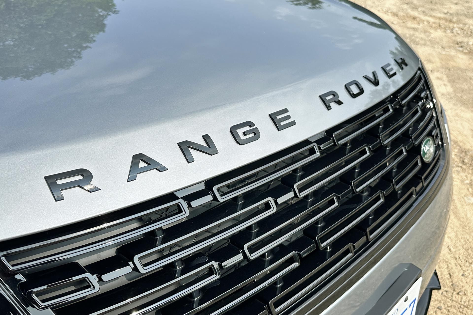 2024 Land Rover Range Rover Velar SUV Review - Reviews | Driving