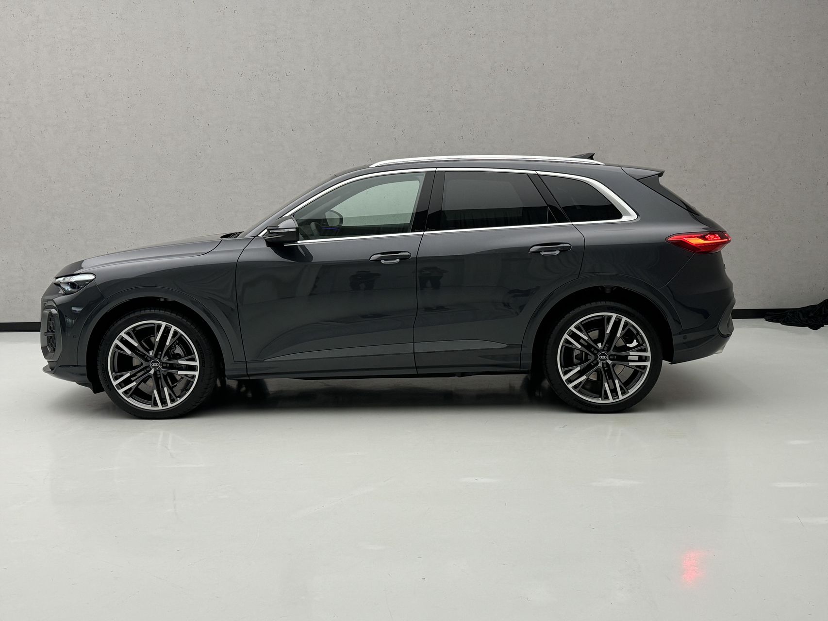 2025 Audi Q5, SQ5 get new sleek appearance, keeps familiar character ...