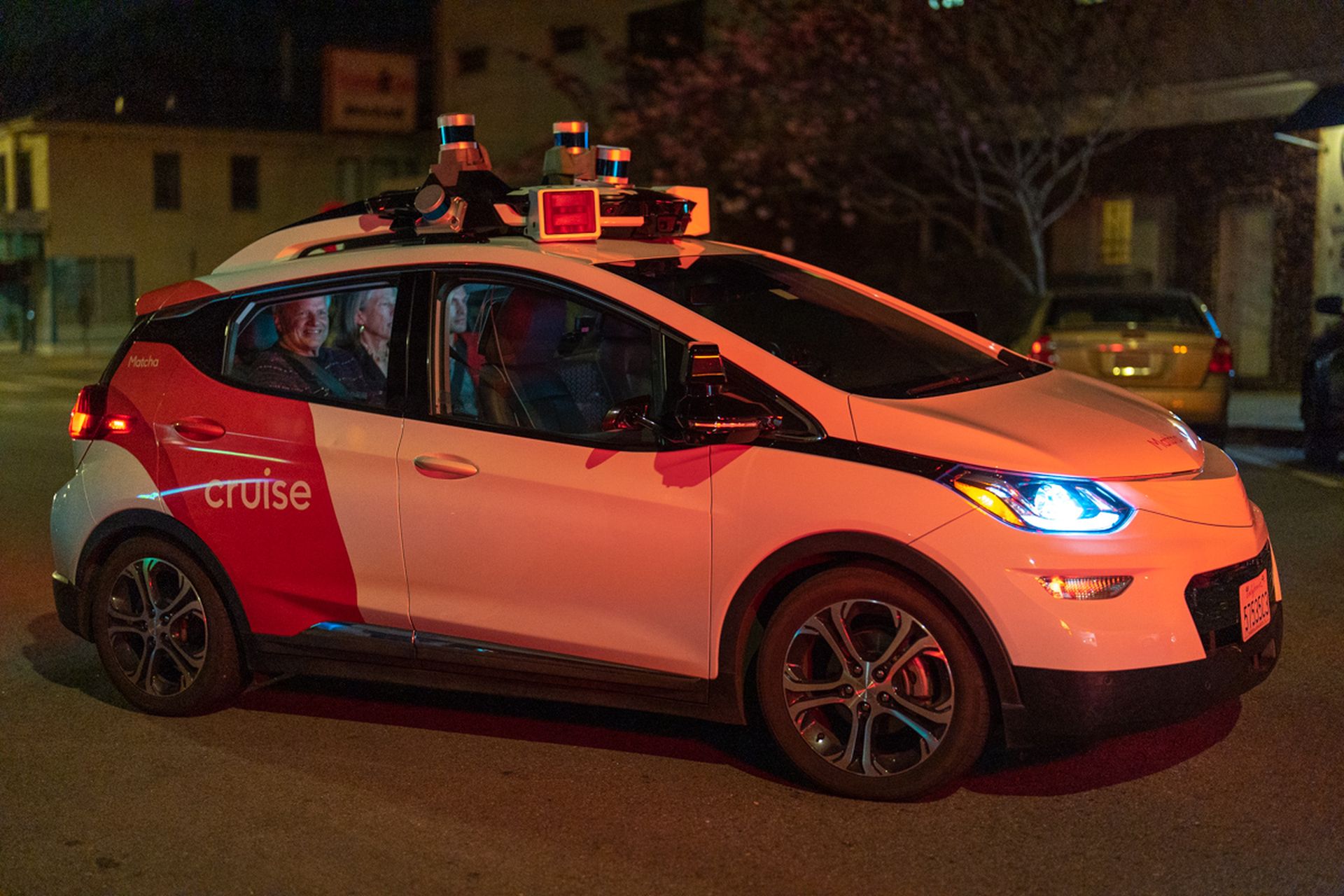 General Motors backs out of the self-driving taxi business | Driving