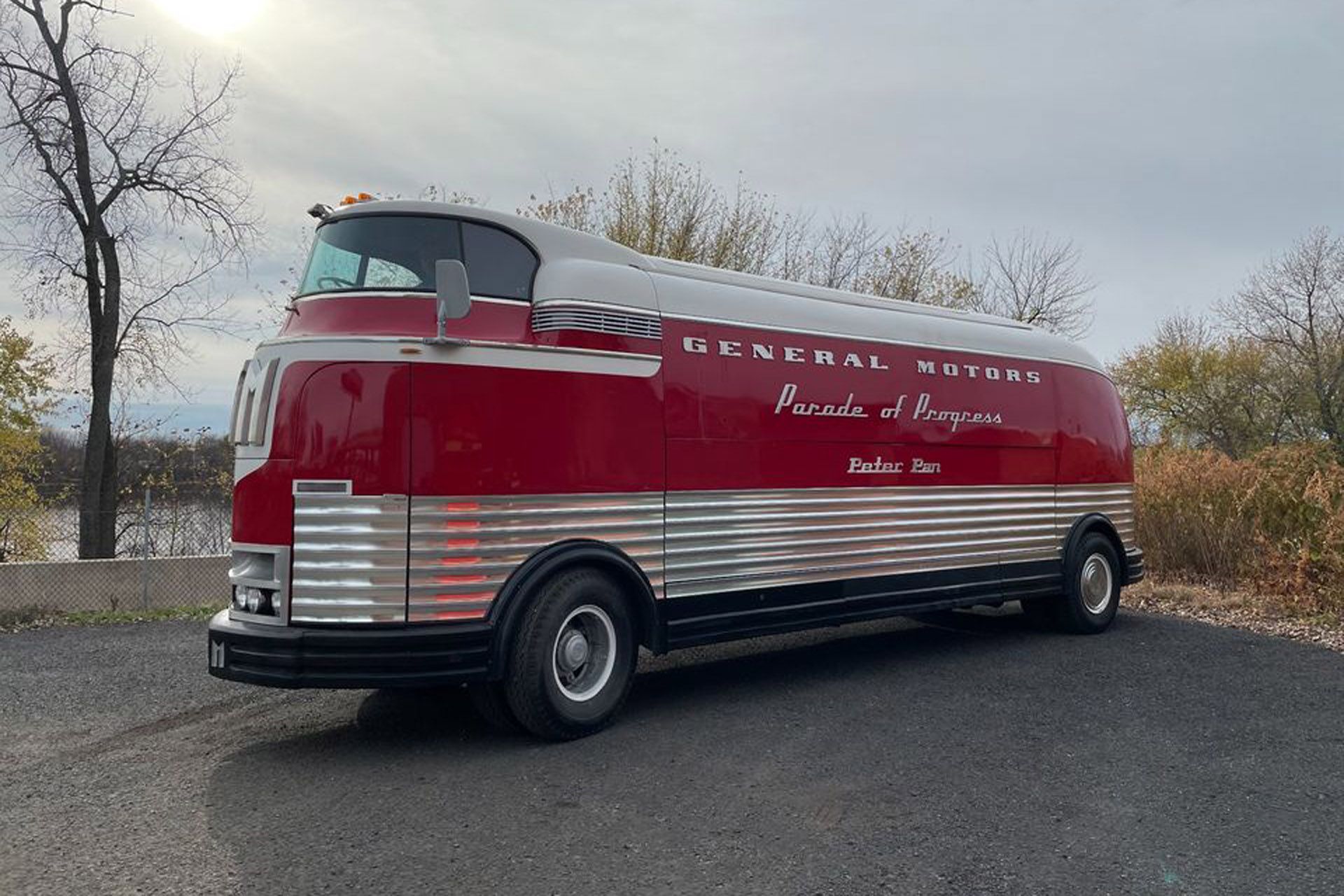 Wild GM Futurliner bus listed on Facebook for million bucks | Driving