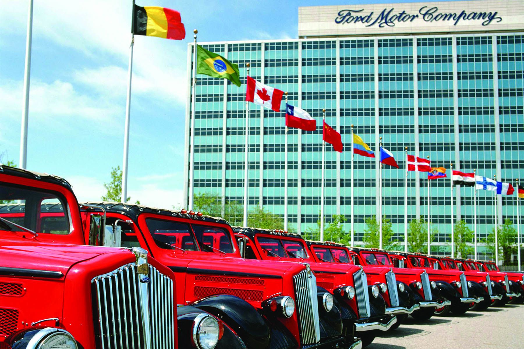 The fabled red buses of Glacier and Waterton National Park | Driving