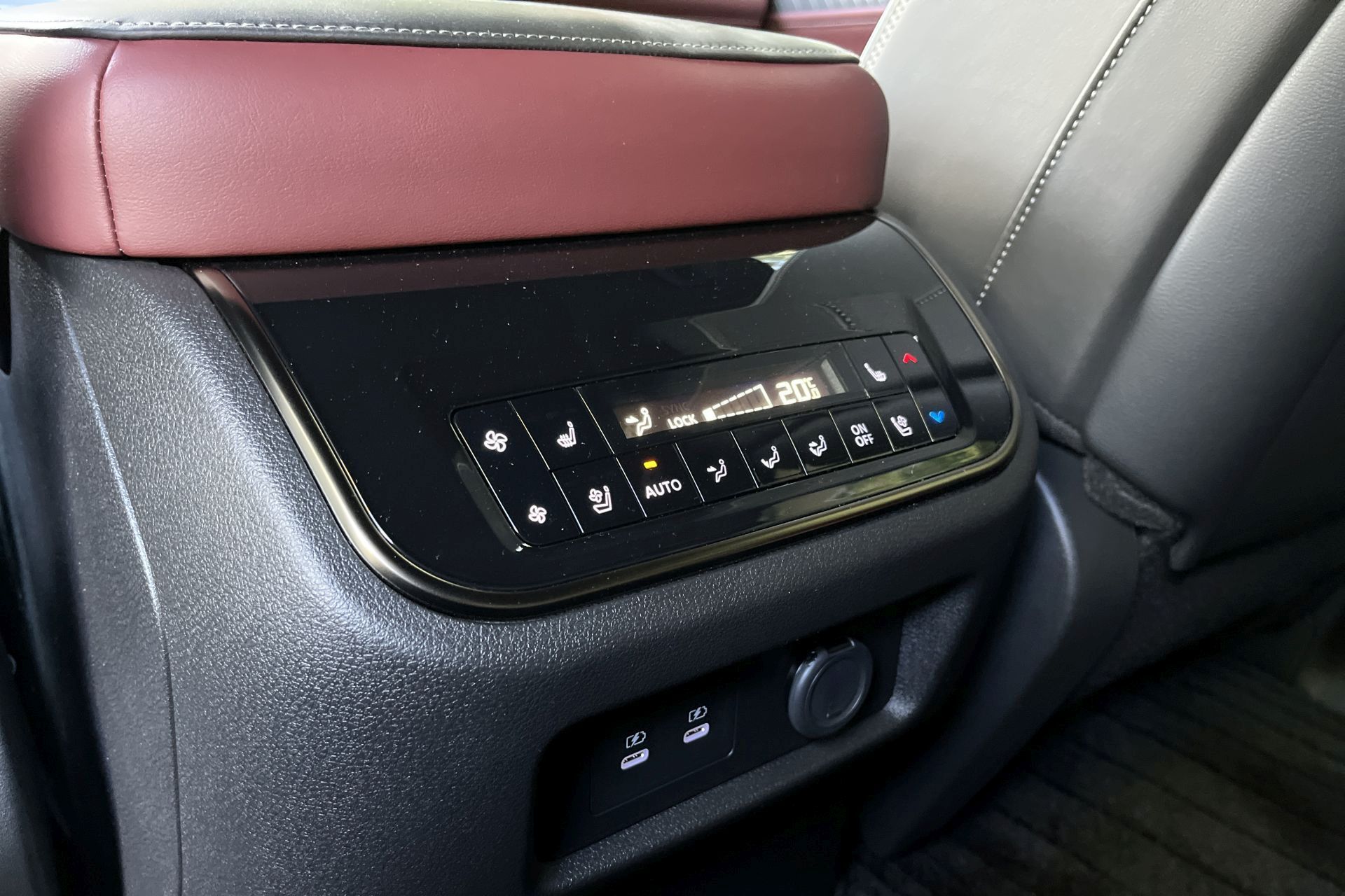 2025 Infiniti QX80 Autograph SUV Review - Reviews | Driving