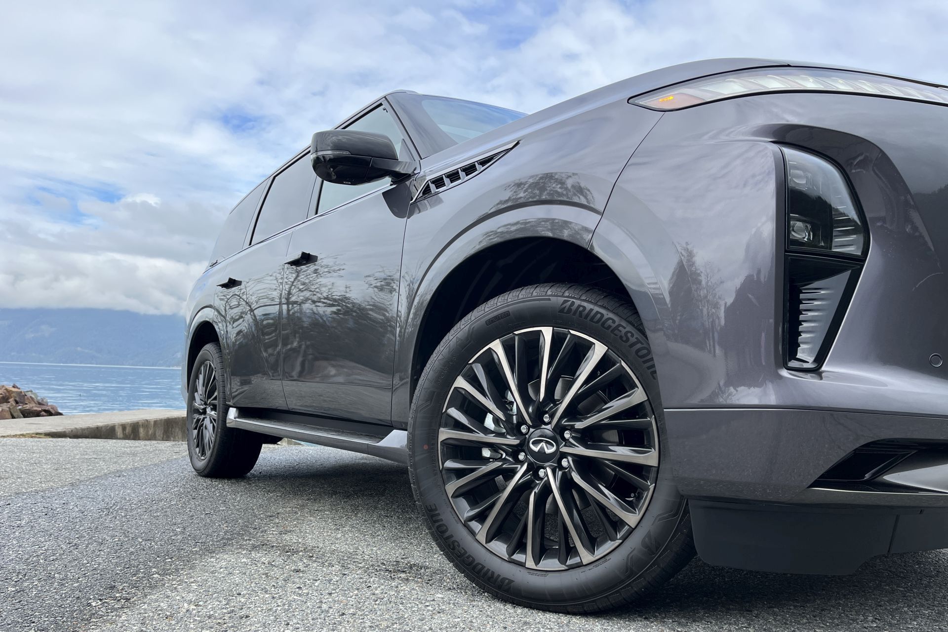 2025 Infiniti QX80 Autograph SUV Review - Reviews | Driving