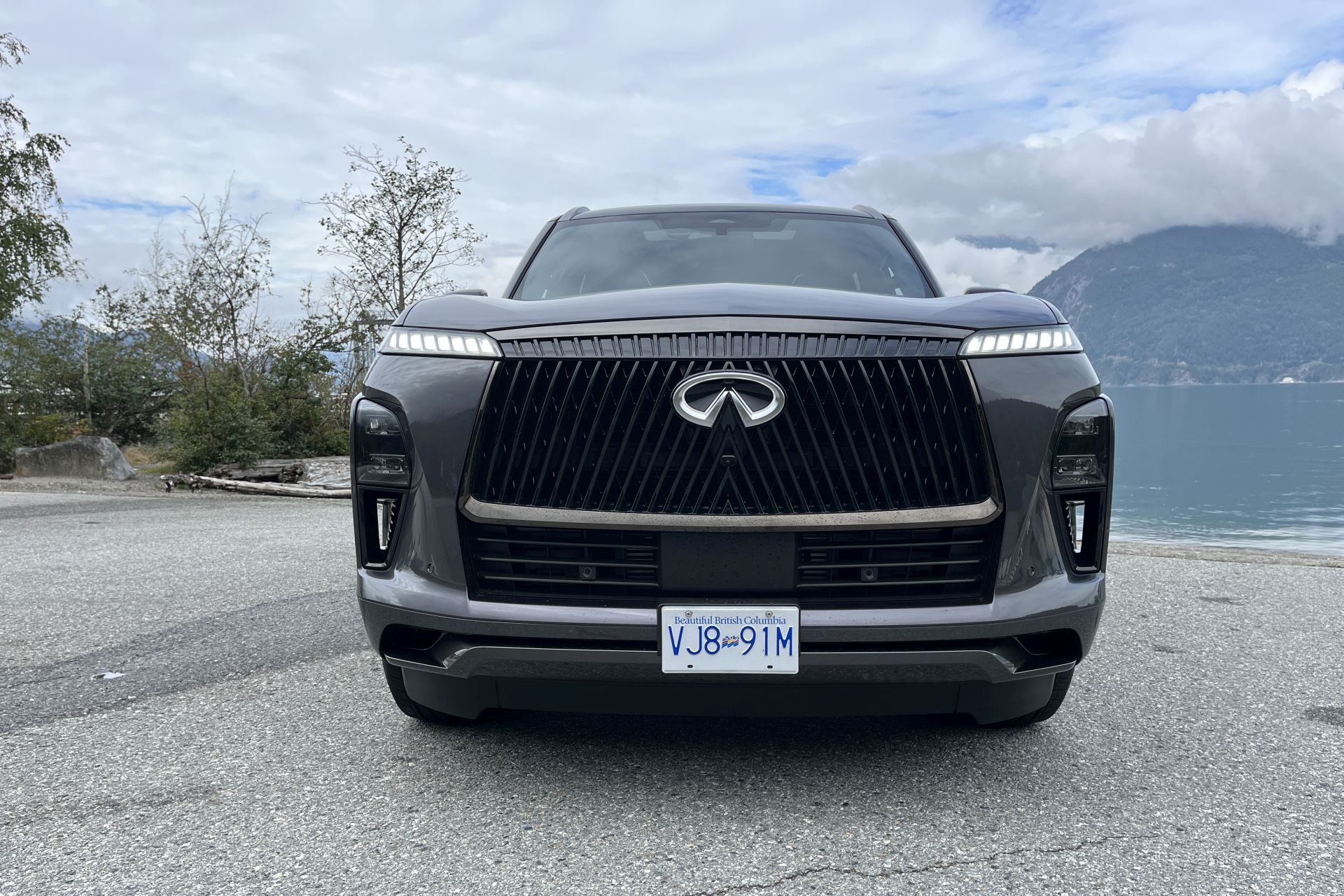 2025 Infiniti QX80 Autograph SUV Review - Reviews | Driving