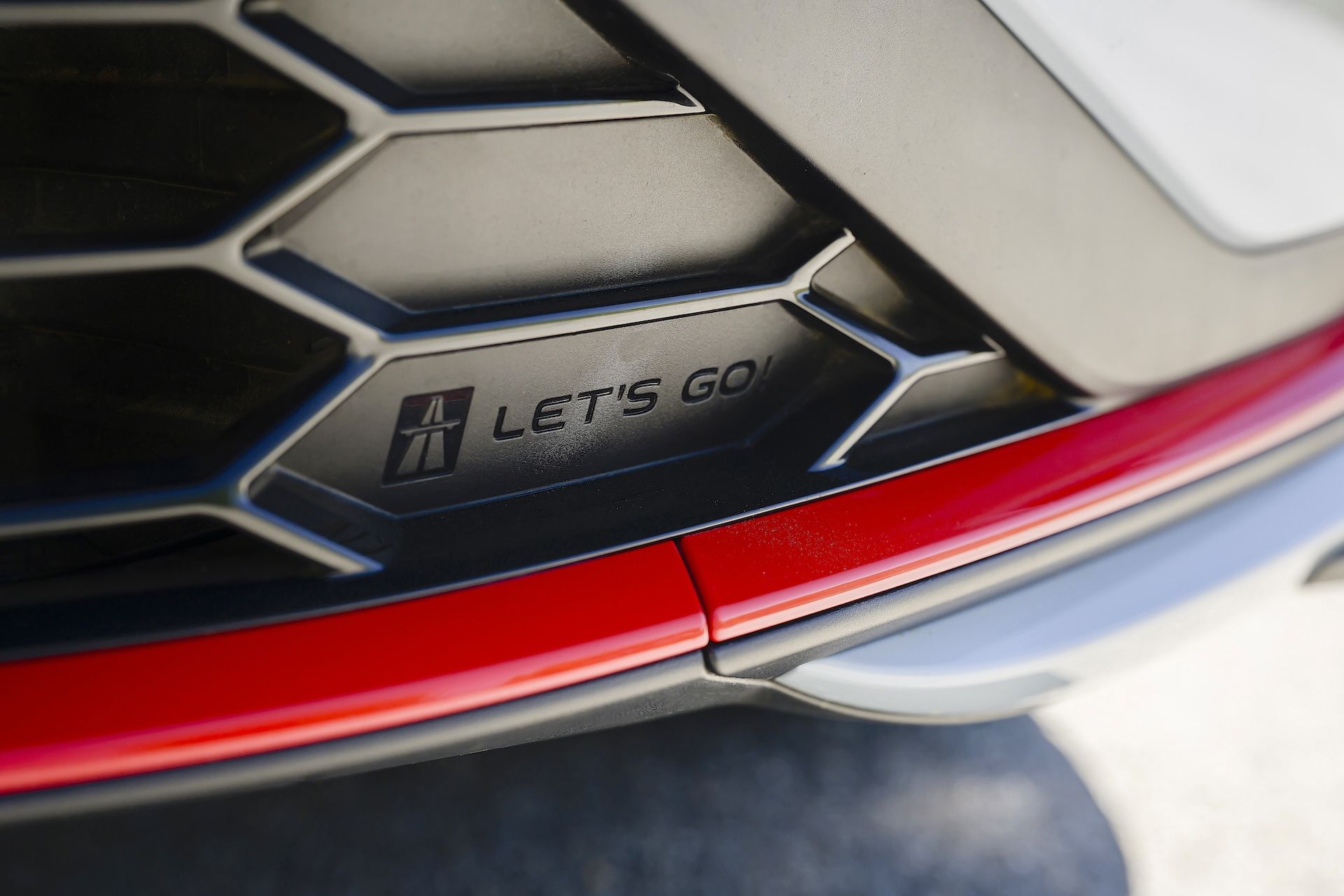 2025 Volkswagen Jetta and GLI stick to the VW formula - Reviews | Driving