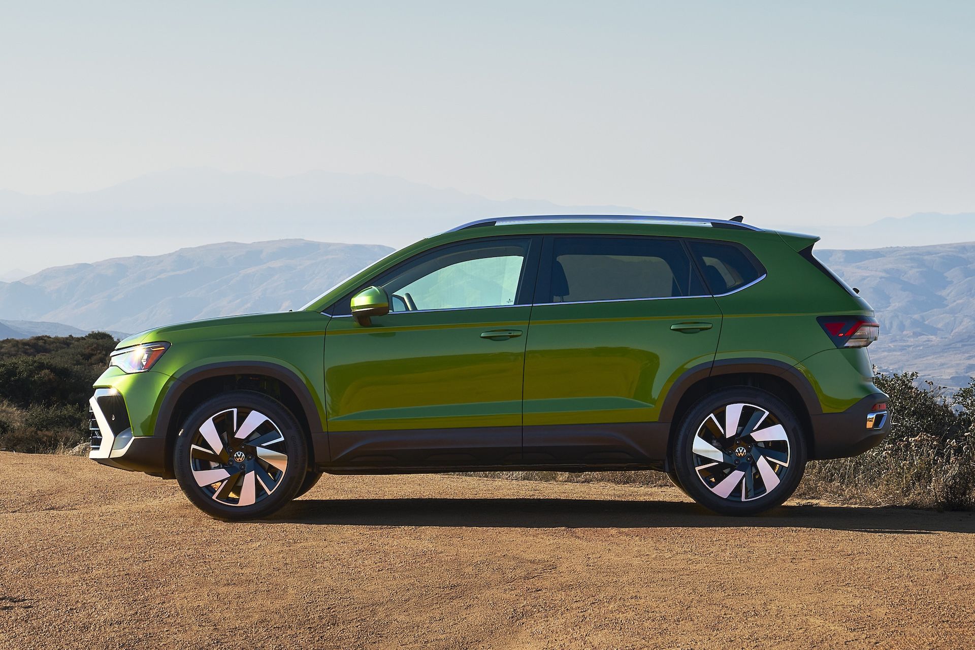 2025 Volkswagen Taos gets more power, more tech, new styling | Driving