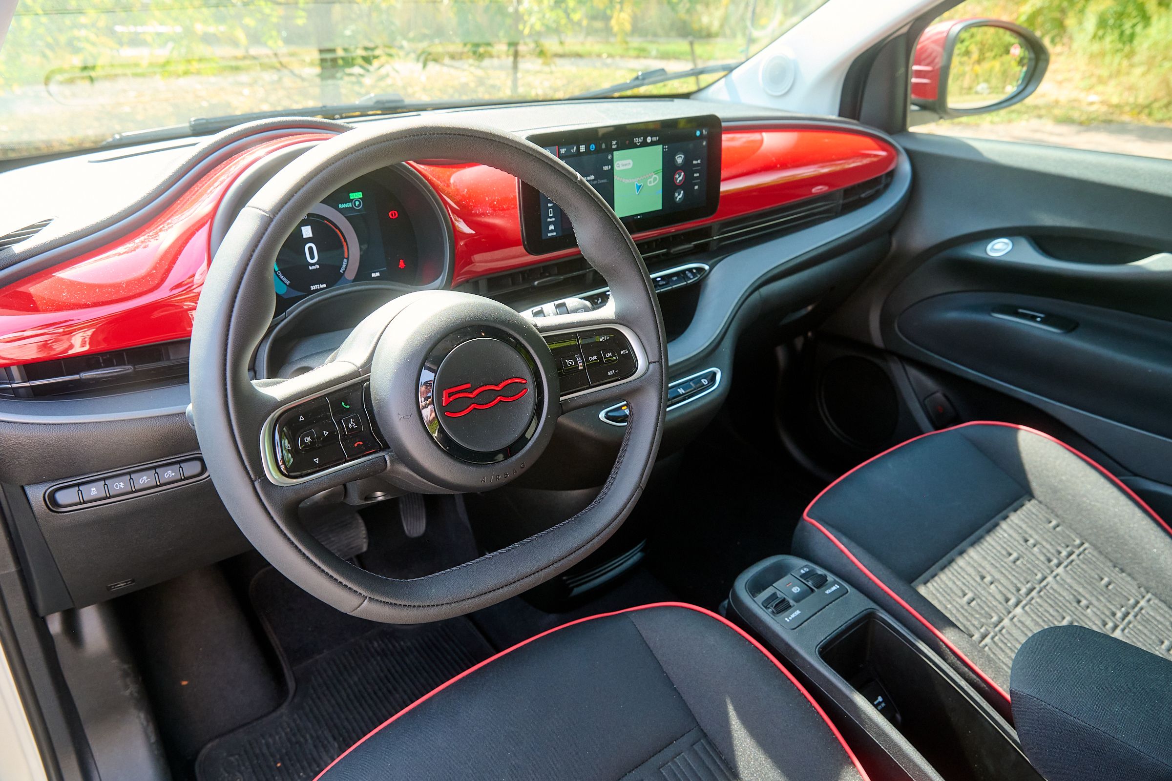 2024 Fiat 500e | EV Review - Reviews | Driving