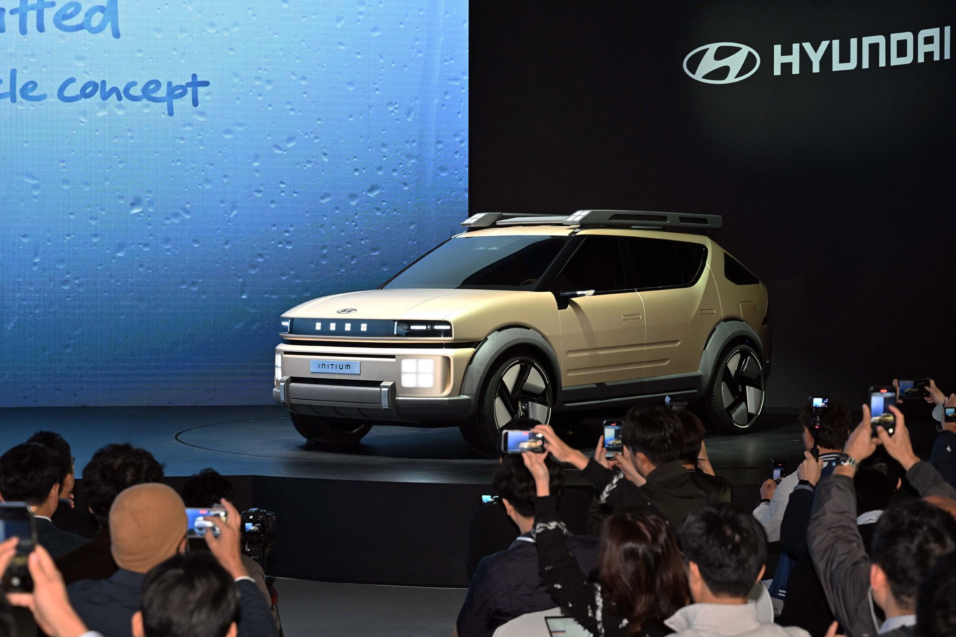 Hyundai Initium Concept previews 2025 production hydrogen FCEV | Driving