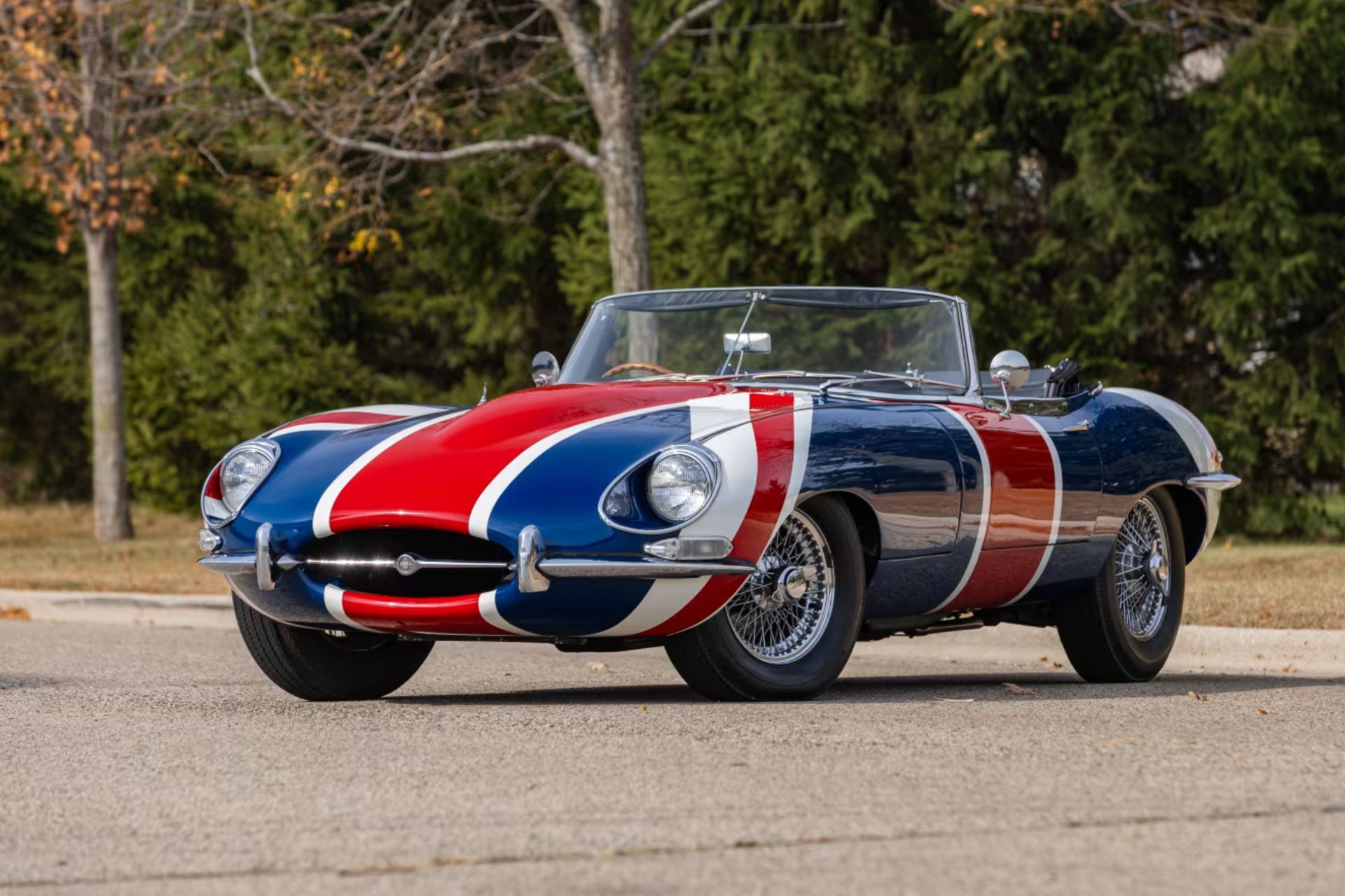 One and only 'Austin Powers' Shaguar auctions for US$880,000 | Driving