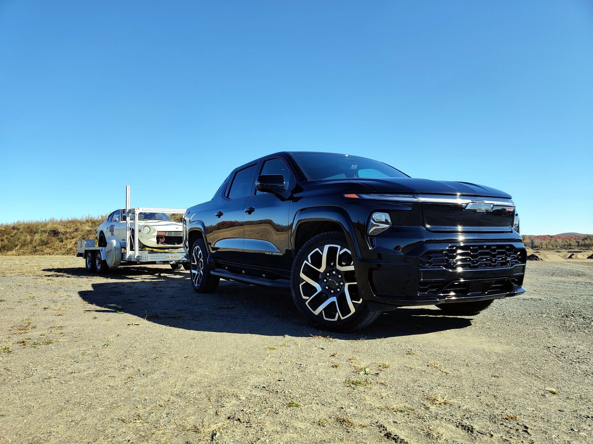 2024 Chevrolet Silverado EV RST | Review & Towing Test - Reviews | Driving