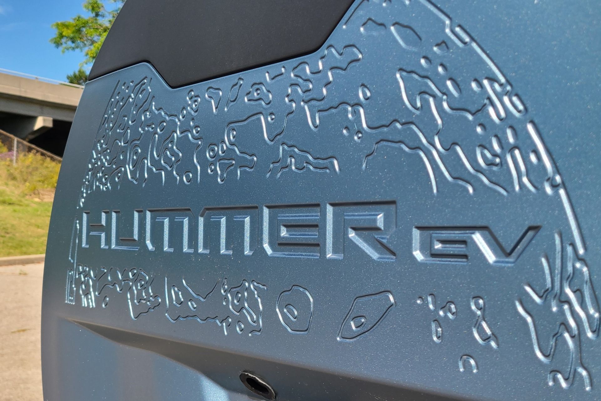 2024 GMC Hummer EV SUV Review - Reviews | Driving