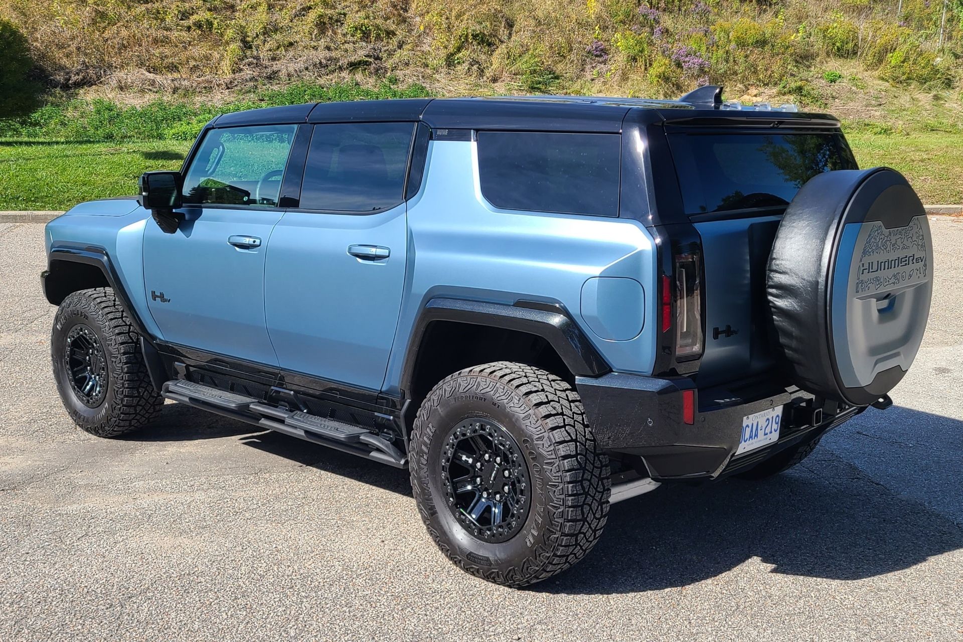 2024 GMC Hummer EV SUV Review - Reviews | Driving